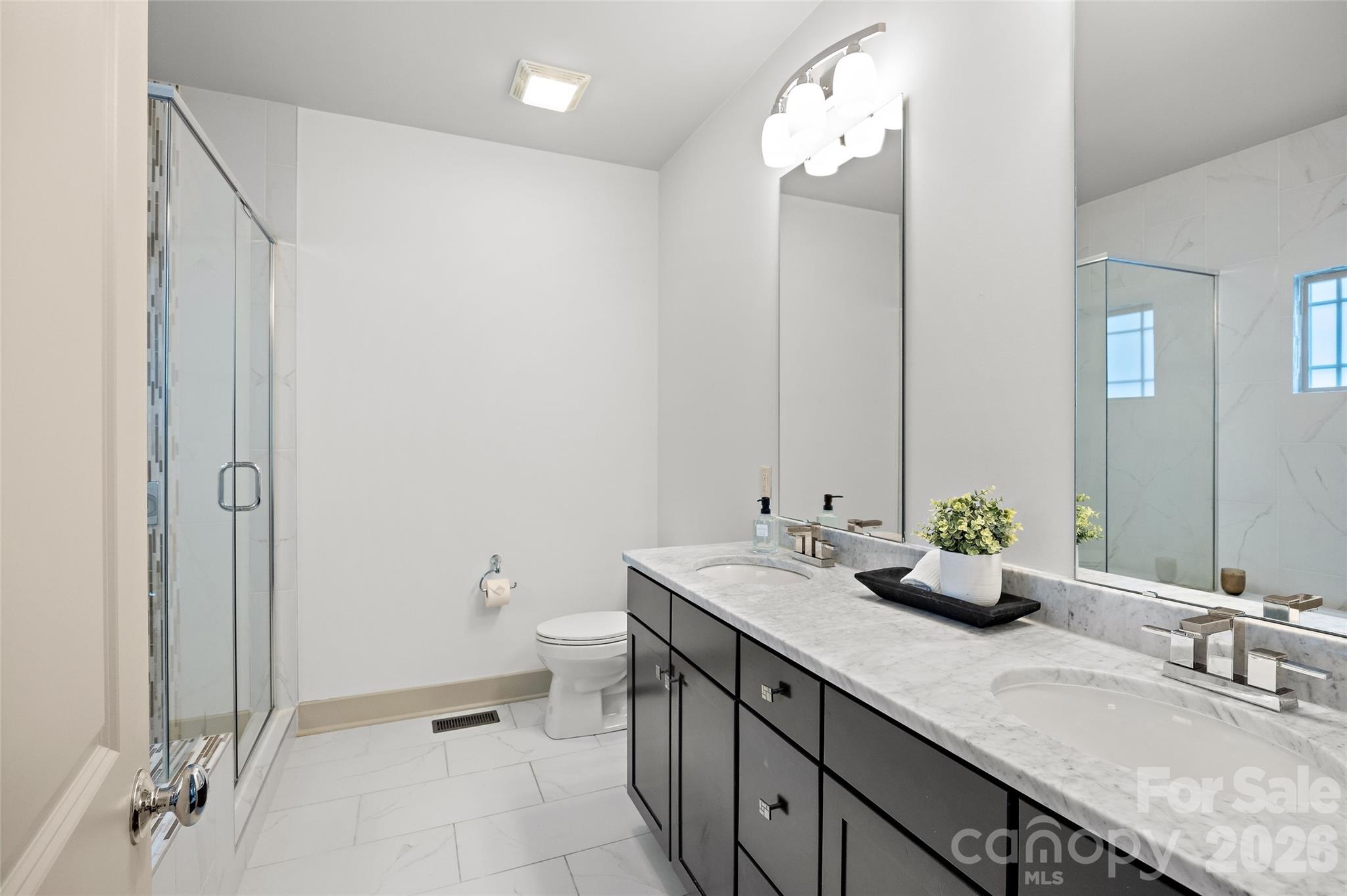 Photo 11 of 2530 Bay Street, Charlotte, NC