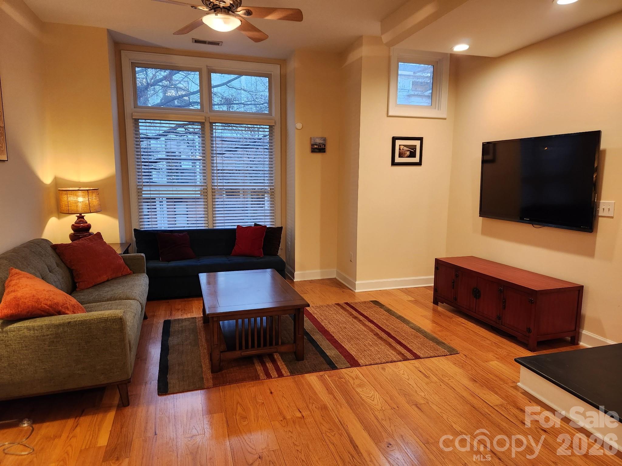 Photo 5 of 638 E 10th Street, Charlotte, NC