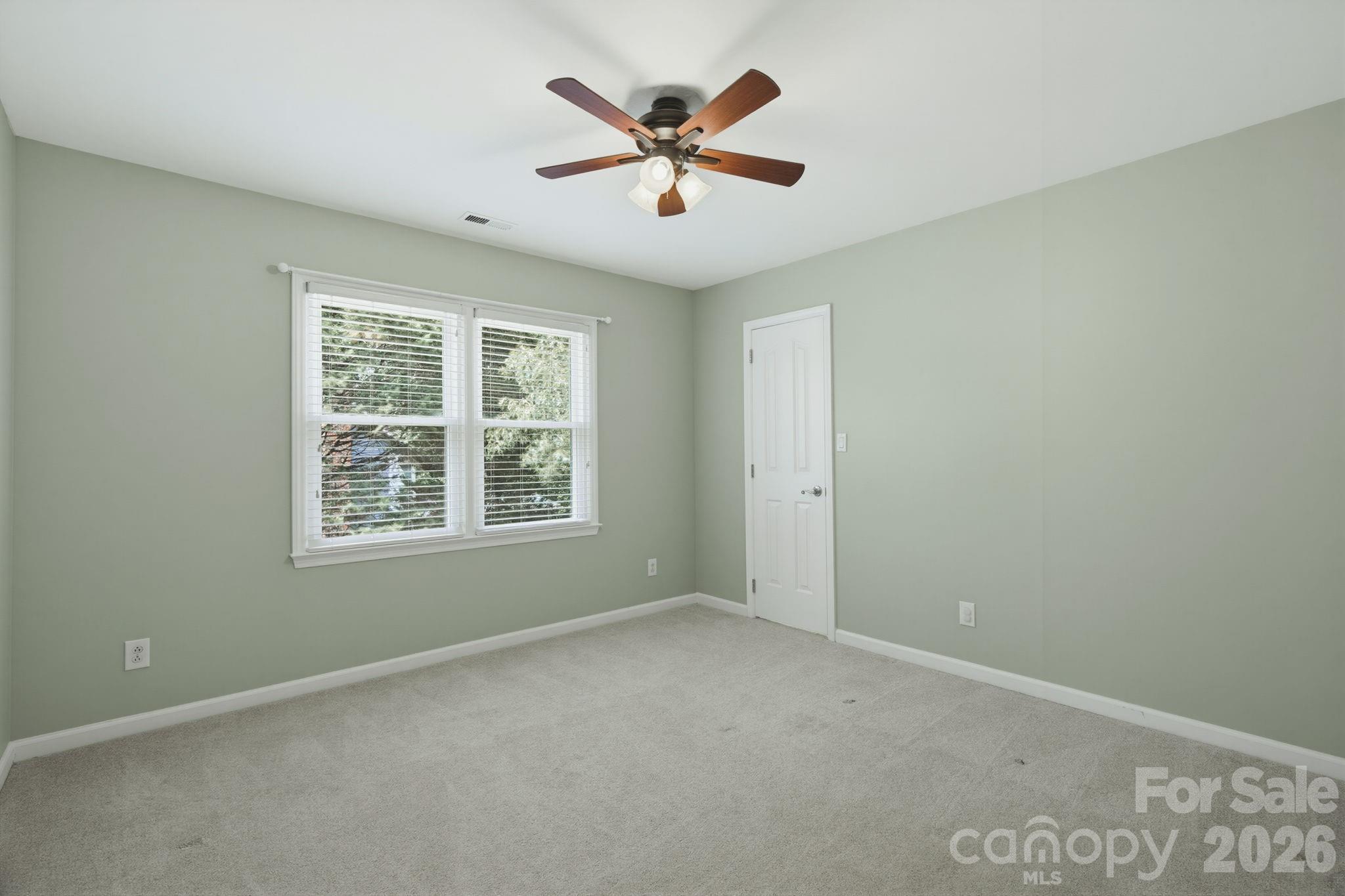 Home for sale at 6632 Elmstone Drive, Charlotte, NC — photo 21 of 38