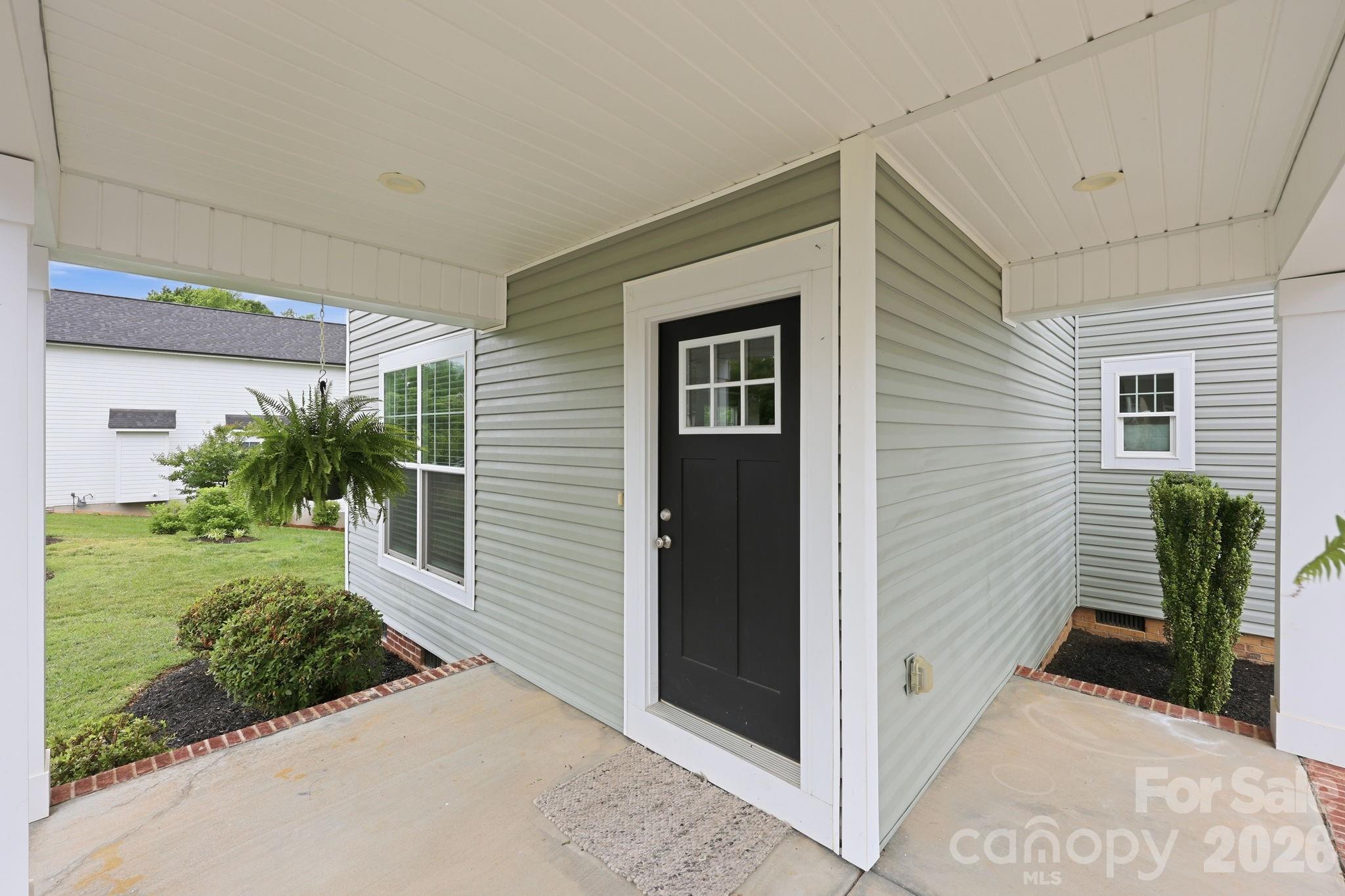 8207 Dumphries Drive, Huntersville, NC - photo 6 of 49