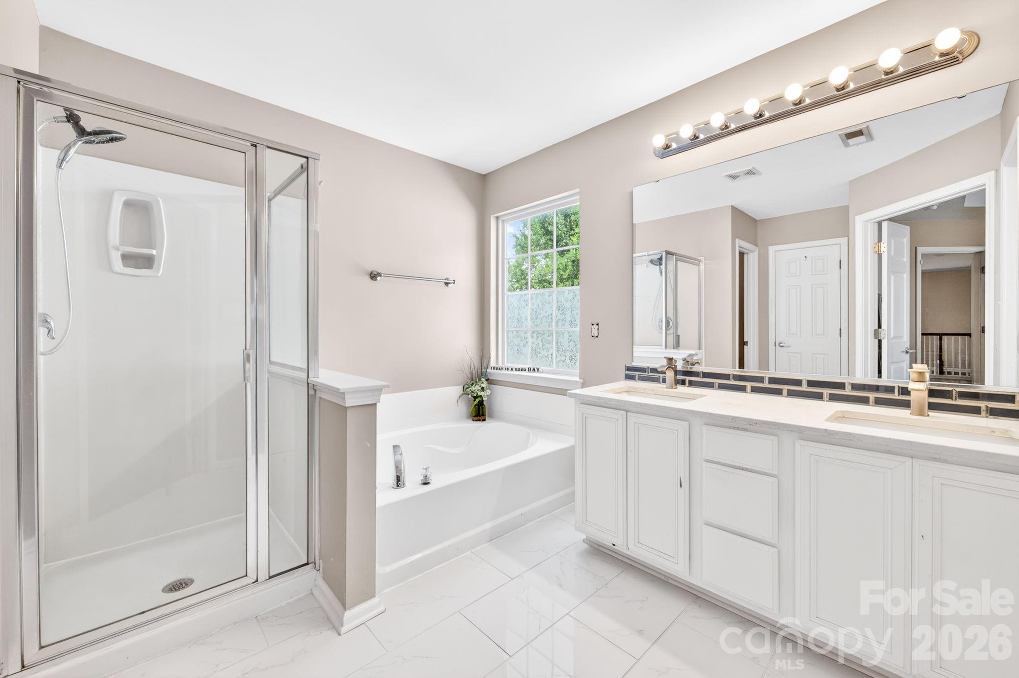 Photo 31 of 2508 OAKDALE CREEK Lane17, Charlotte, NC