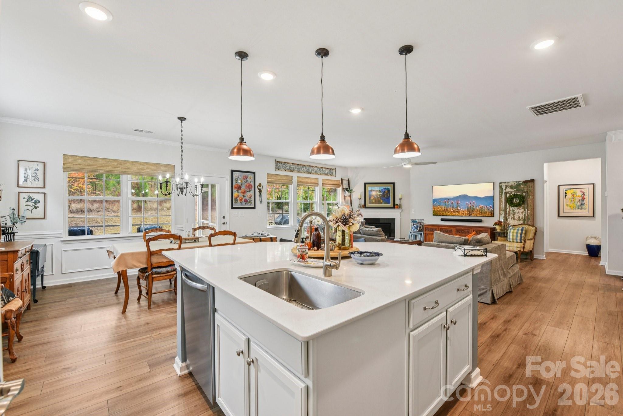 1328 Dali Boulevard, Mount Holly, NC - photo 11 of 39