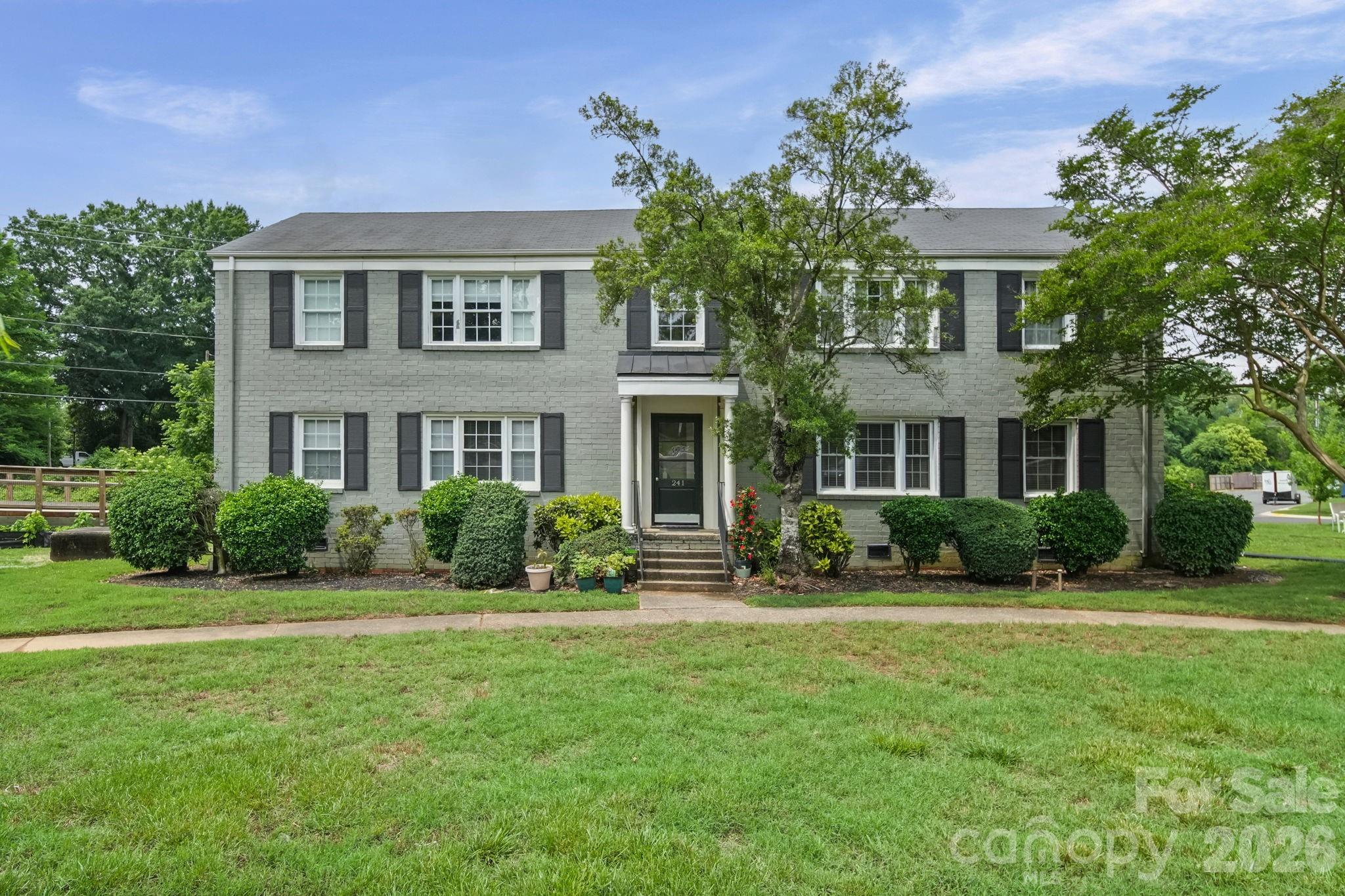 Photo 21 of 241 Wakefield DriveC, Charlotte, NC