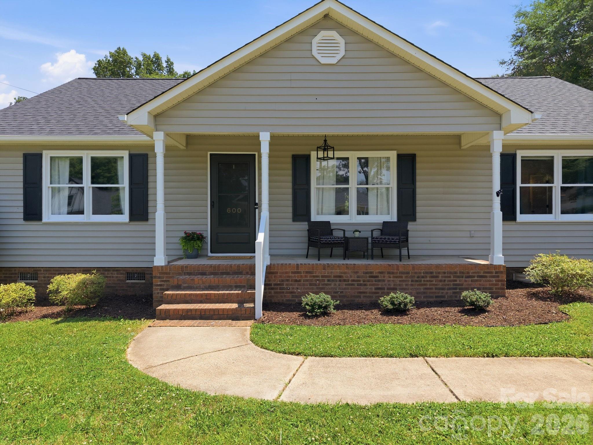 Photo 4 of 600 Gray Drive, Charlotte, NC