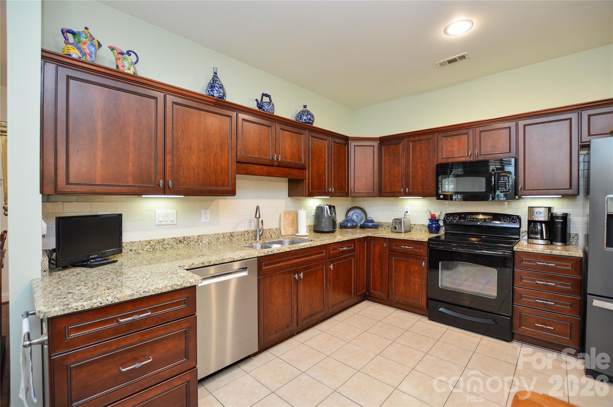 2249 N Castle Court, Matthews, NC - photo 18 of 38