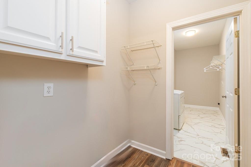 Photo 16 of 5238 Downing Creek Drive, Charlotte, NC