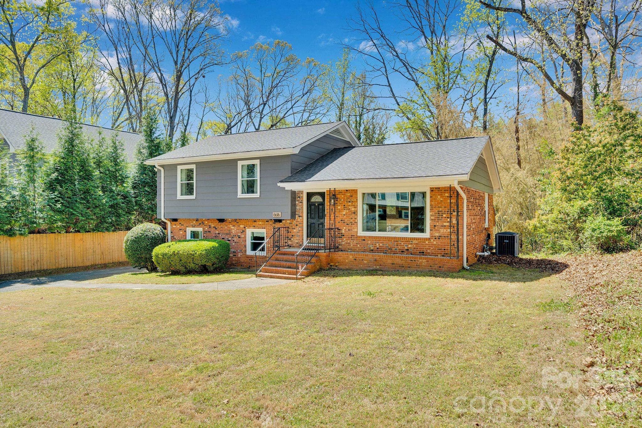 Photo 3 of 6616 Highbrook Drive, Charlotte, NC