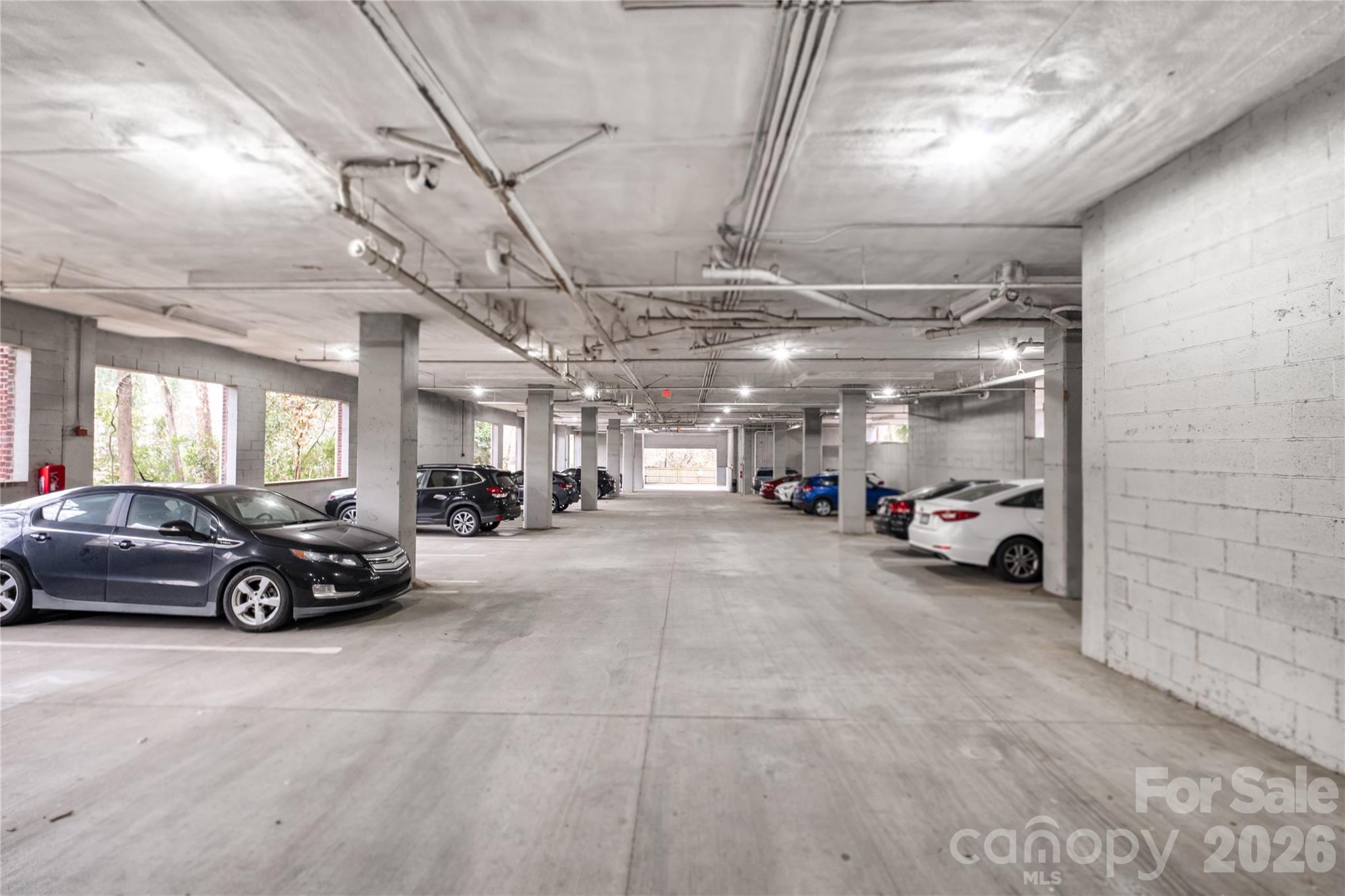 Photo 18 of 1000 E Woodlawn Road217, Charlotte, NC