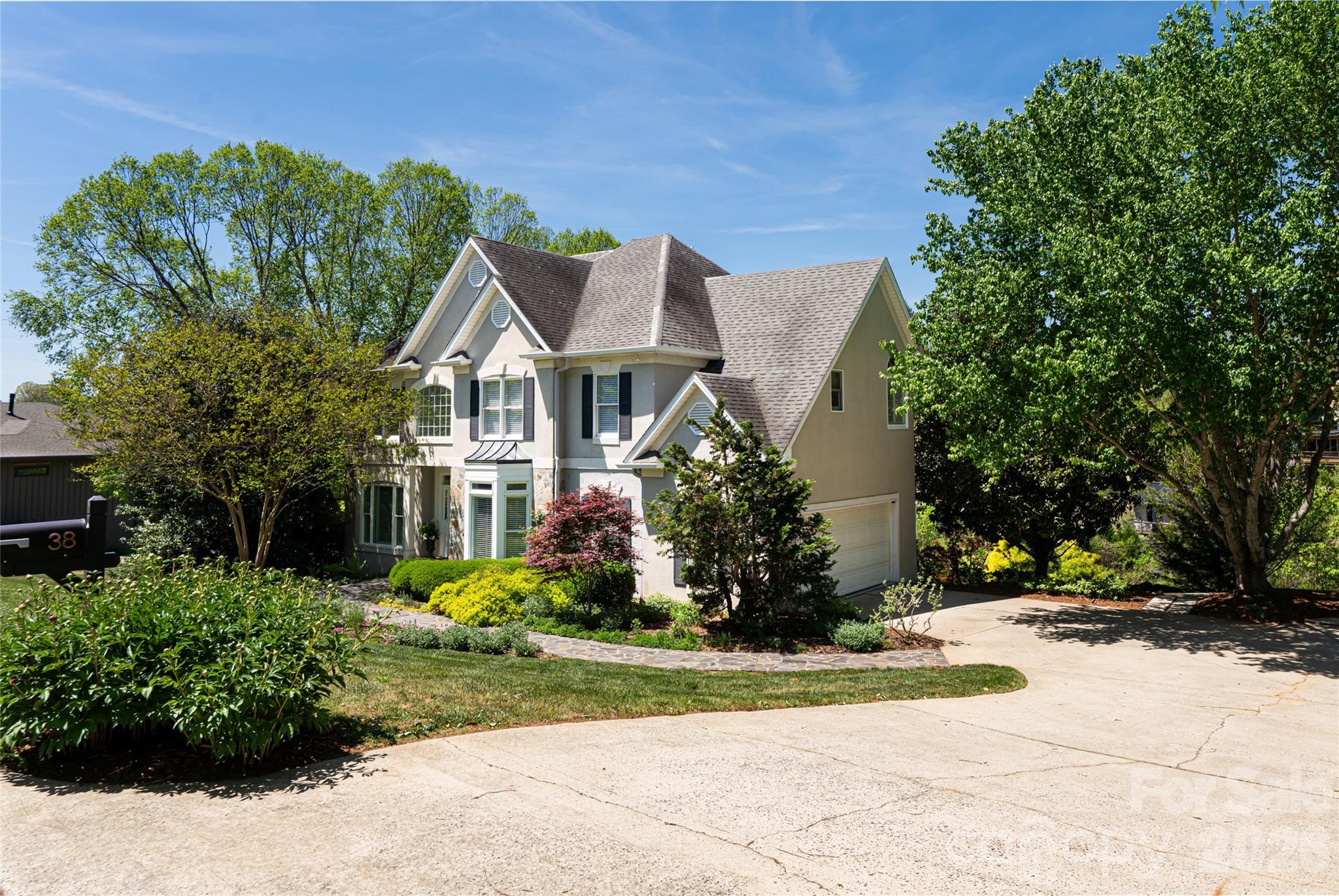 Photo 4 of 38 Pine Acre Boulevard, Asheville, NC
