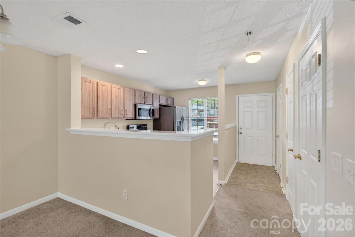 Photo 11 of 17035 Turning Stick Court, Charlotte, NC