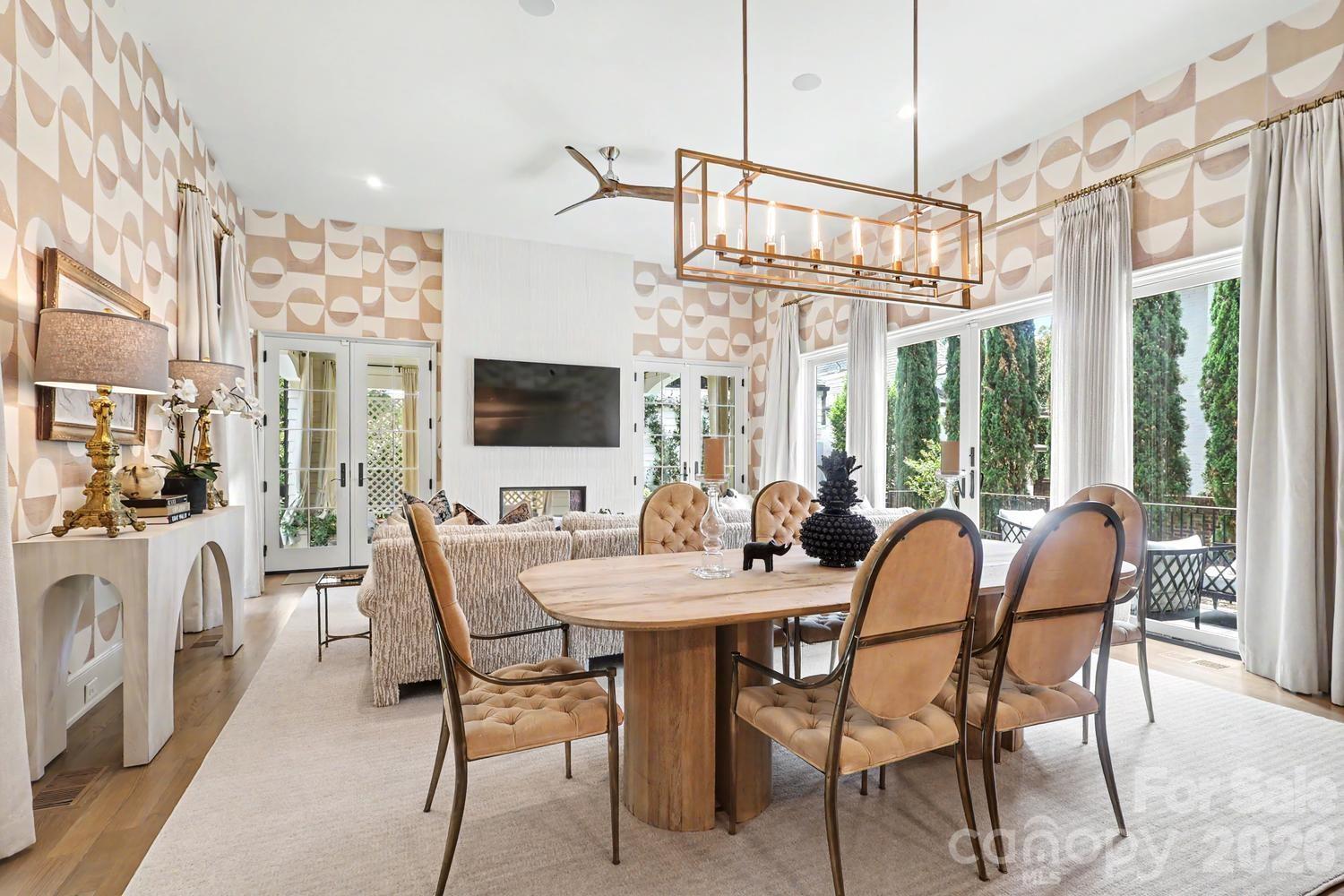 Home for sale at 2310 Beverly Drive, Charlotte, NC — photo 15 of 48