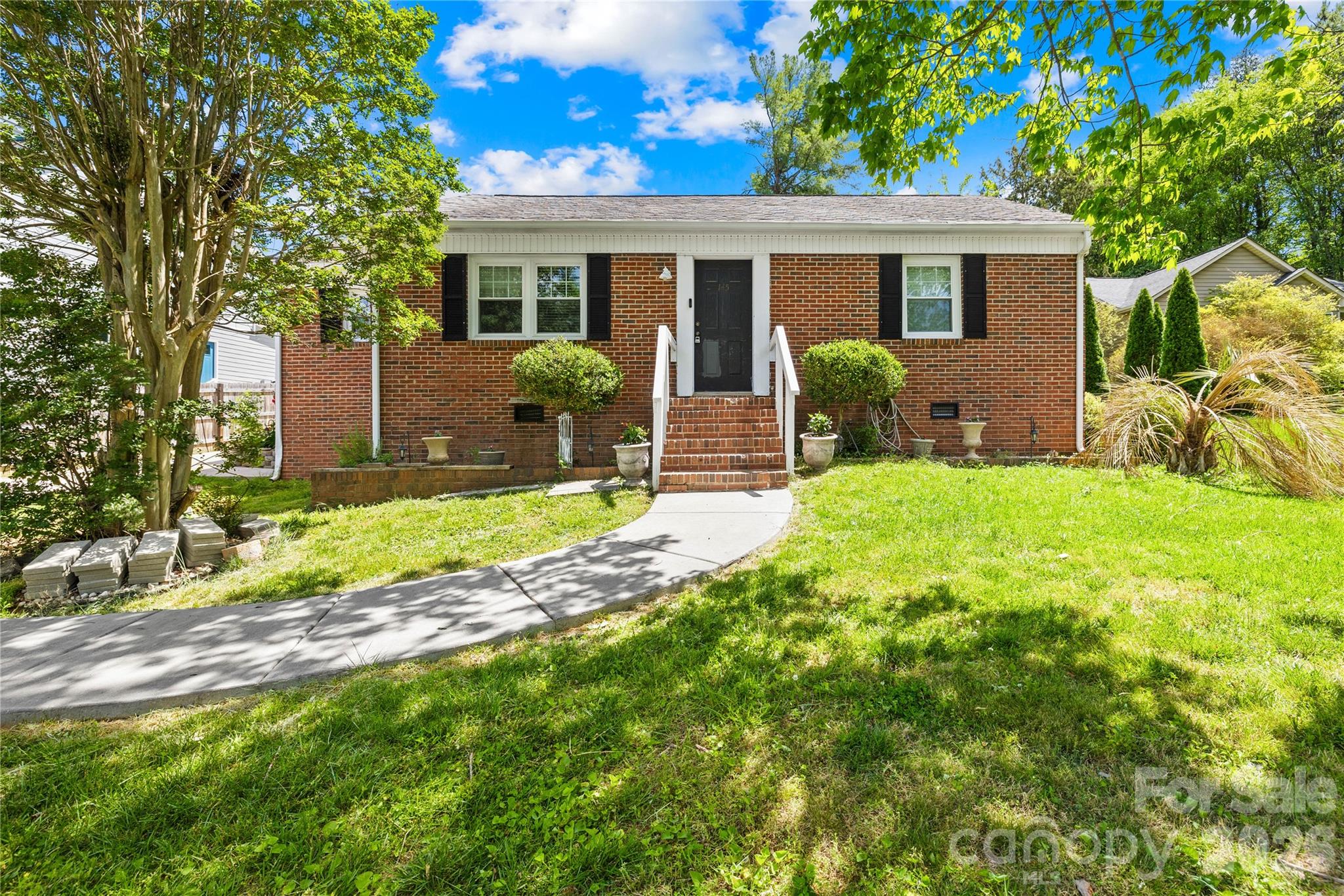 145 Driftwood Drive, Mooresville, NC