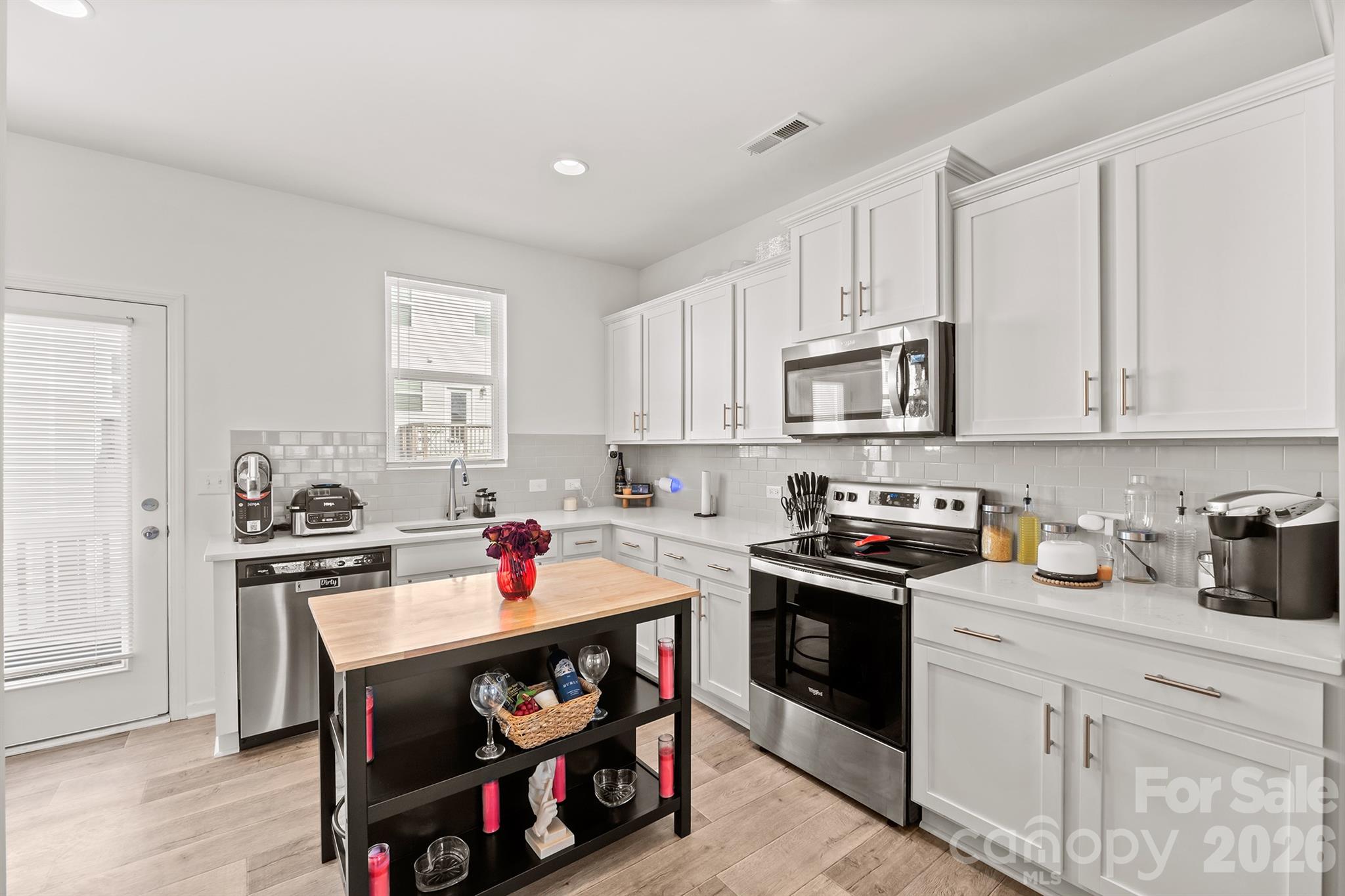 Photo 5 of 11021 Woodland Creek Way, Charlotte, NC