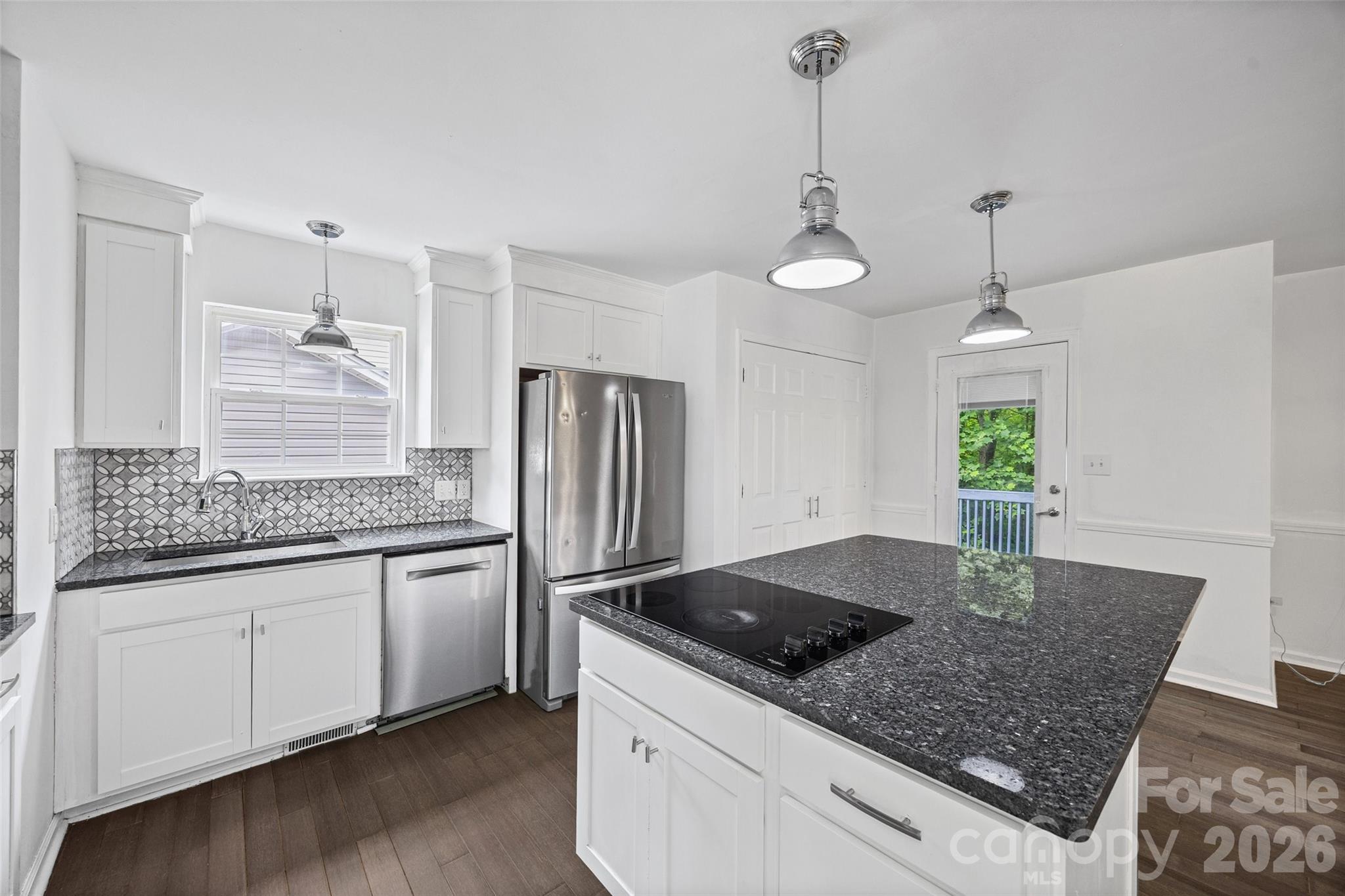 Photo 6 of 6226 Dumont Lane, Charlotte, NC
