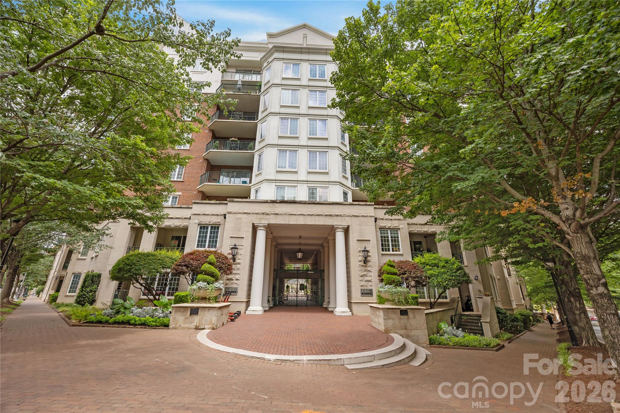 Photo 3 of 300 W 5th Street343, Charlotte, NC