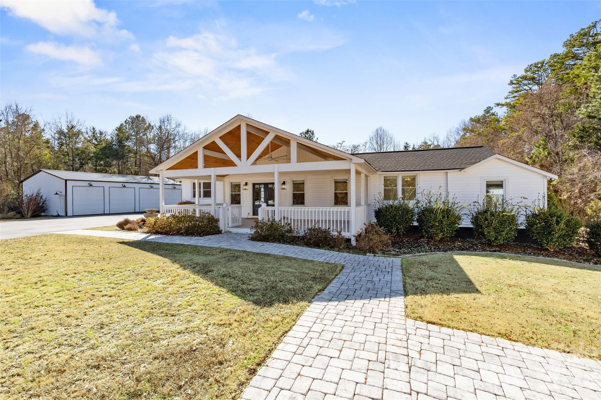 5214 Echo Valley Drive, Great Falls, SC - photo 3 of 41