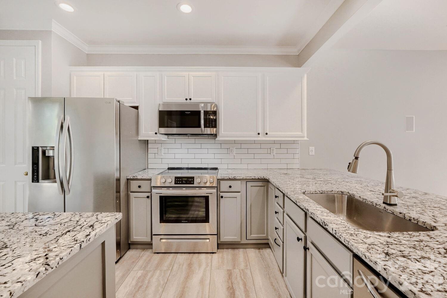 11405 Destin Lane, Charlotte, NC - photo 13 of 30