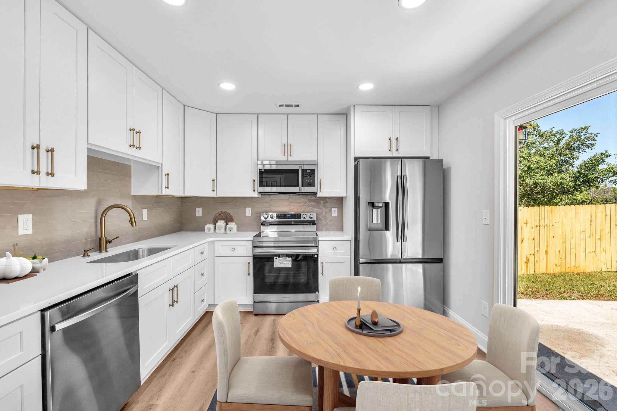 1426 Fontana Avenue, Charlotte, NC - photo 1 of 43