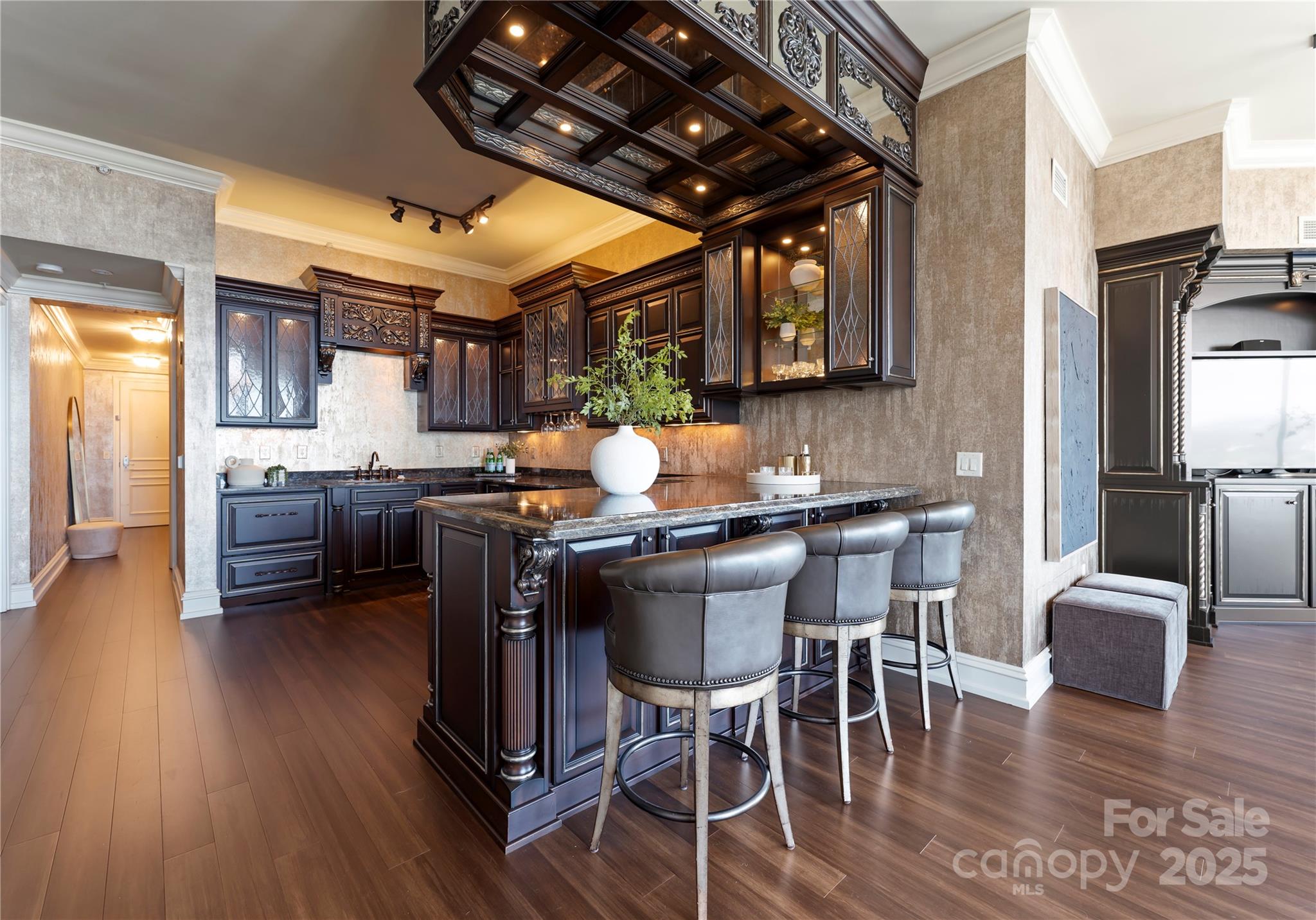 Photo 8 of 215 N Pine Street4301/4302, Charlotte, NC