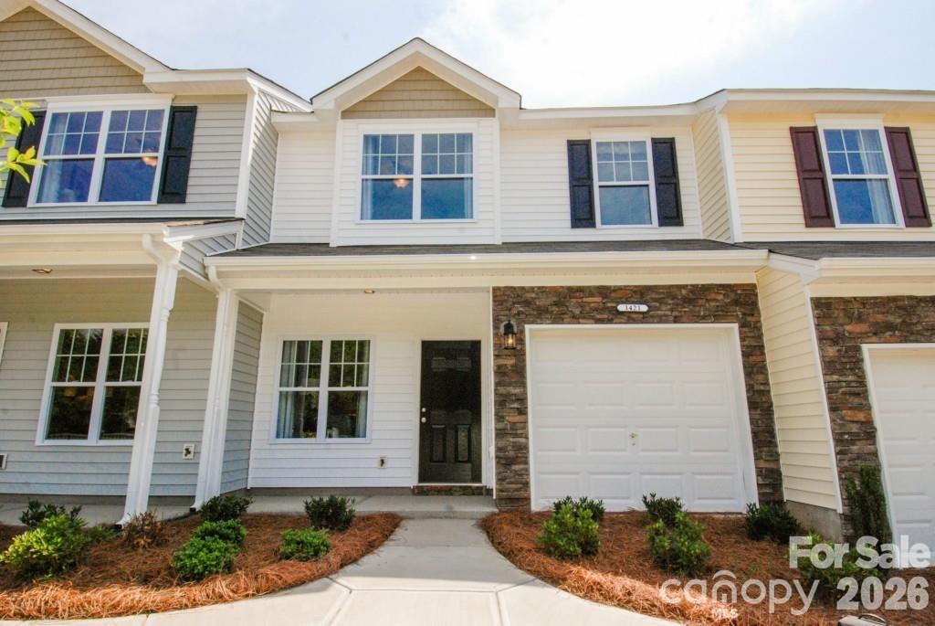 Home for sale at 10383 Bunclody Drive, Charlotte, NC — photo 1 of 10