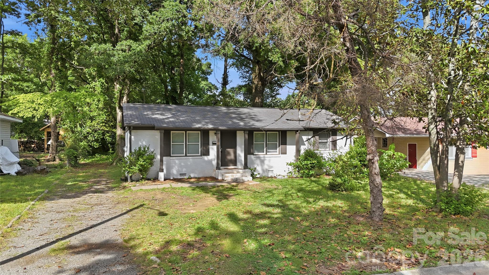 Photo 3 of 1016 Pondella Drive, Charlotte, NC