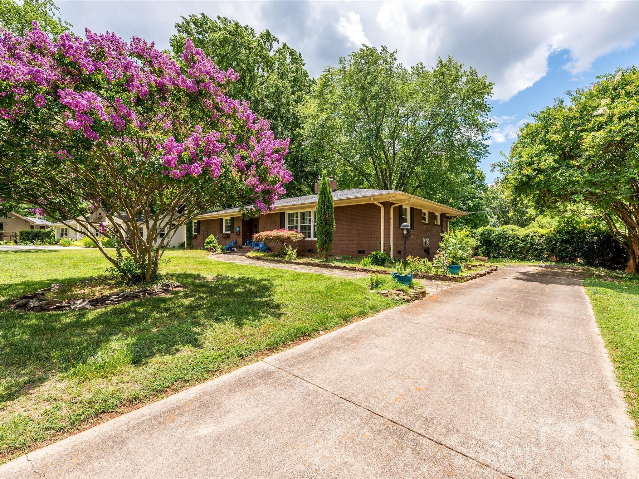 Photo 37 of 1300 Bevis Drive, Charlotte, NC