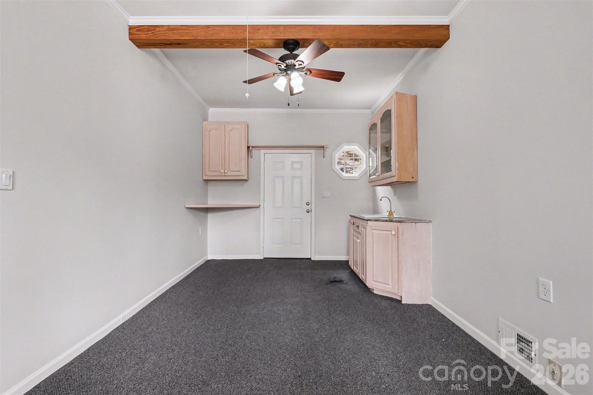 Home for sale at 1030 Mclaughlin Drive, Charlotte, NC — photo 10 of 33