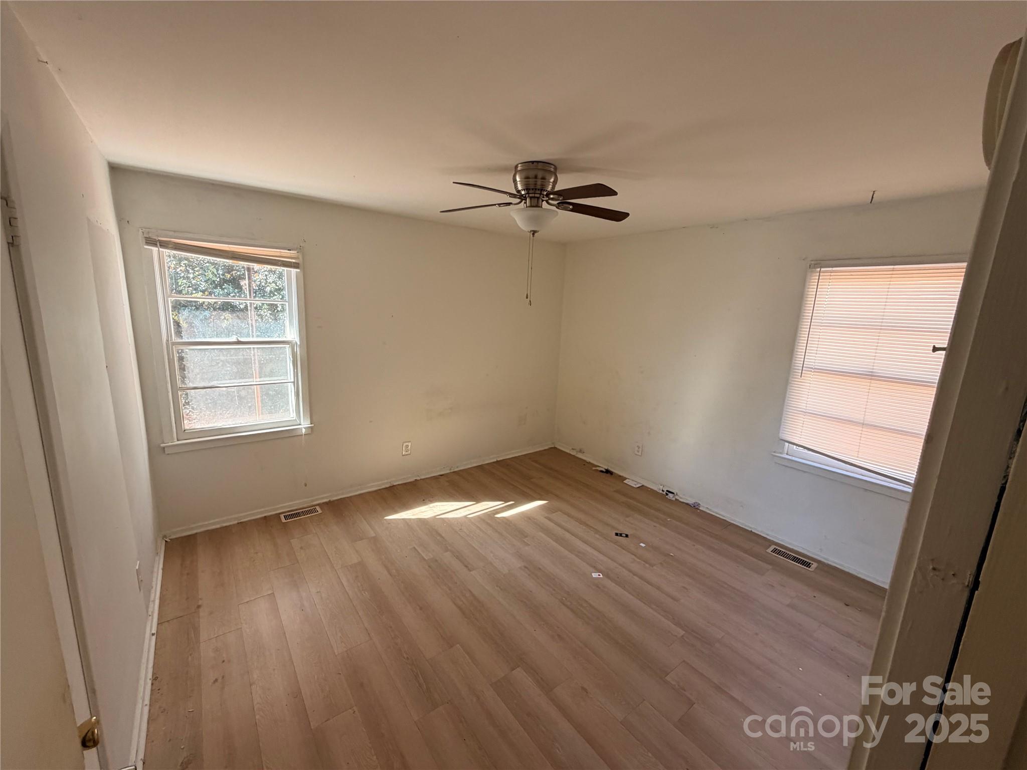 Photo 10 of 828 Tennyson Drive, Charlotte, NC