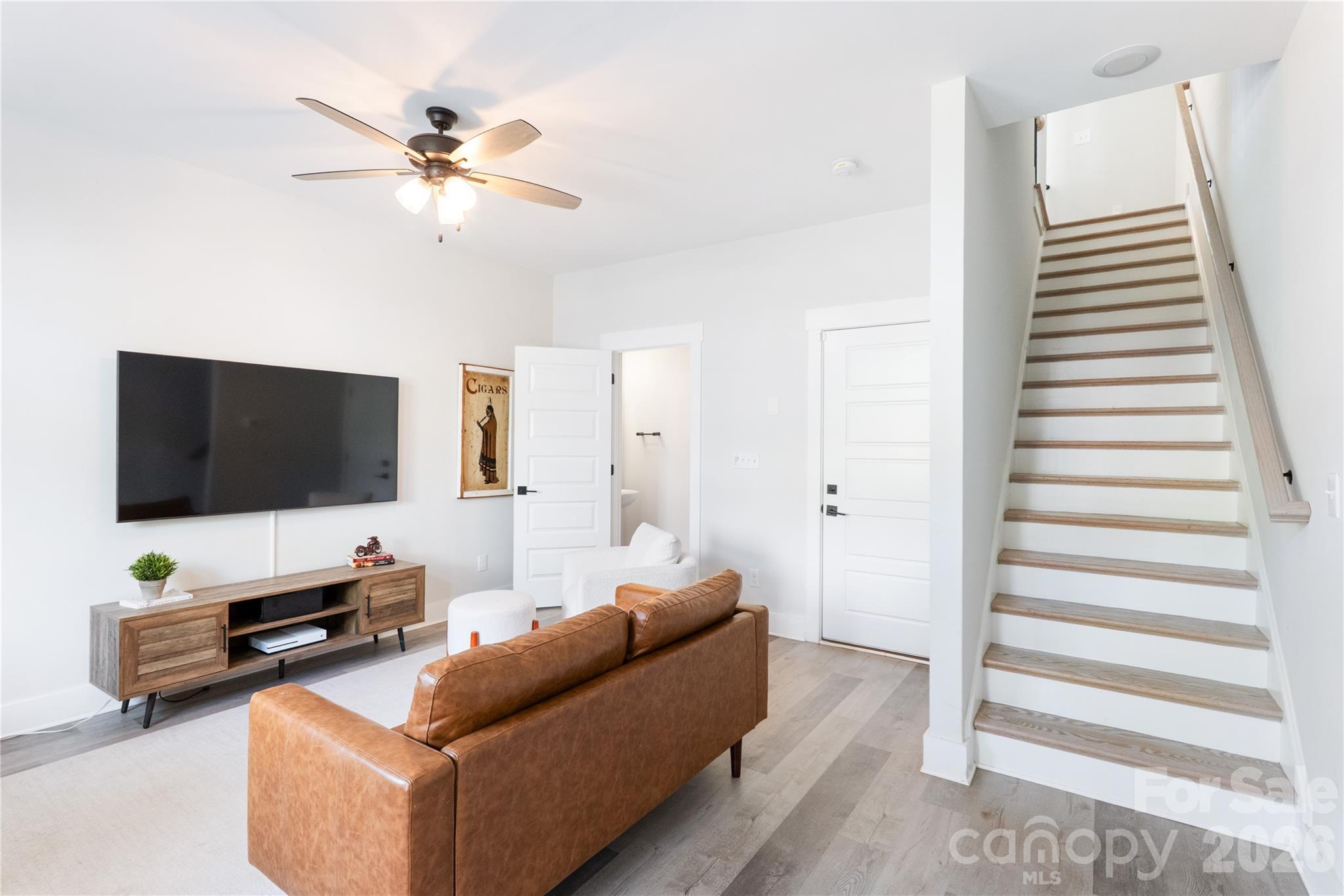Photo 2 of 223 S Bruns Avenue, Charlotte, NC