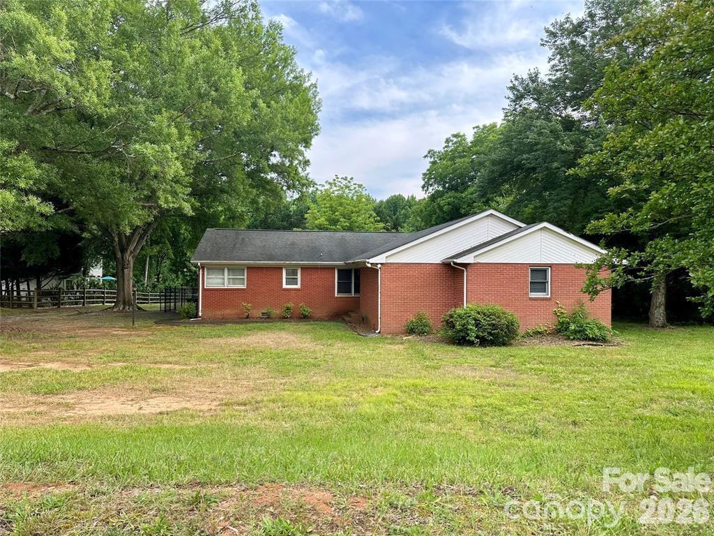 Photo 3 of 10100 Sam Furr Road, Huntersville, NC