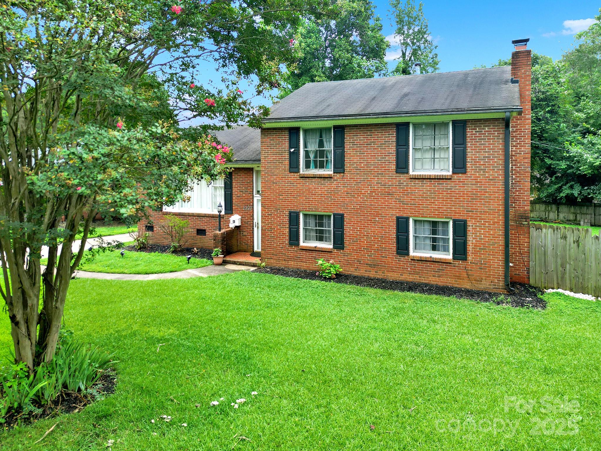 Photo 32 of 5300 Grafton Drive, Charlotte, NC