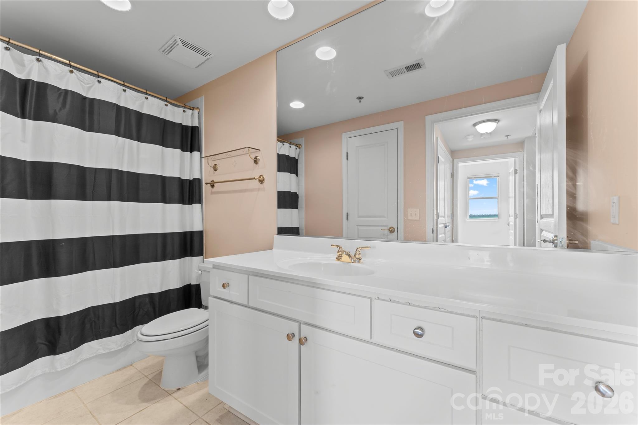 Photo 26 of 1315 East Boulevard714, Charlotte, NC