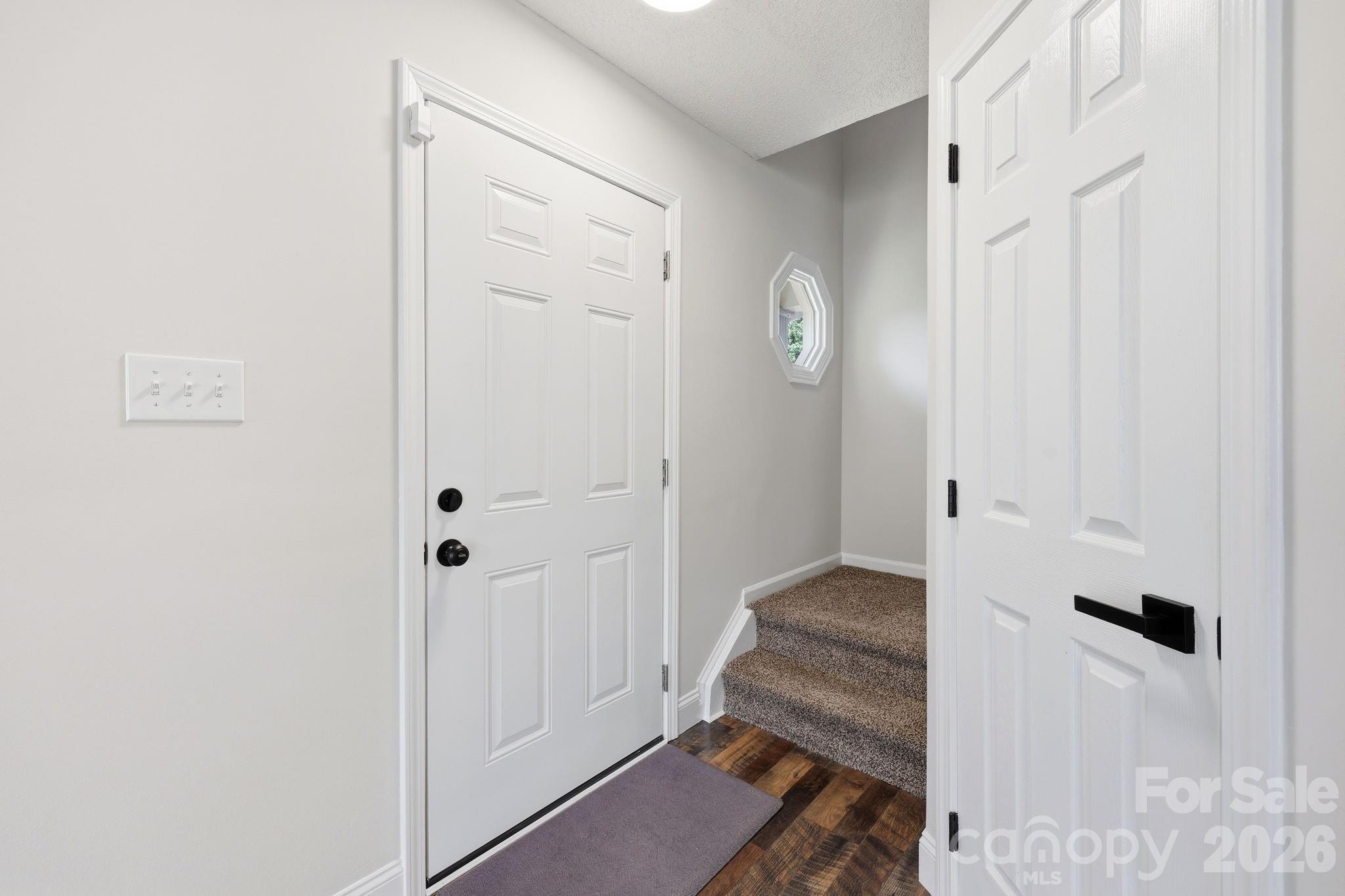 Photo 8 of 6912 Alanbrook Road, Charlotte, NC