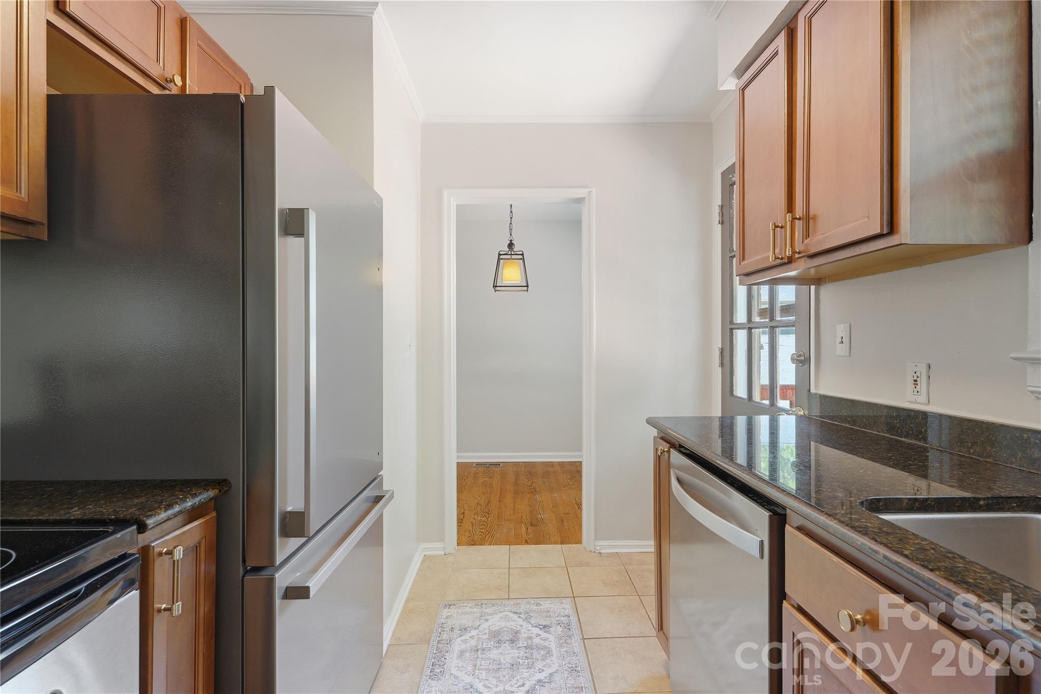 Photo 12 of 525 Wakefield Drive, Charlotte, NC