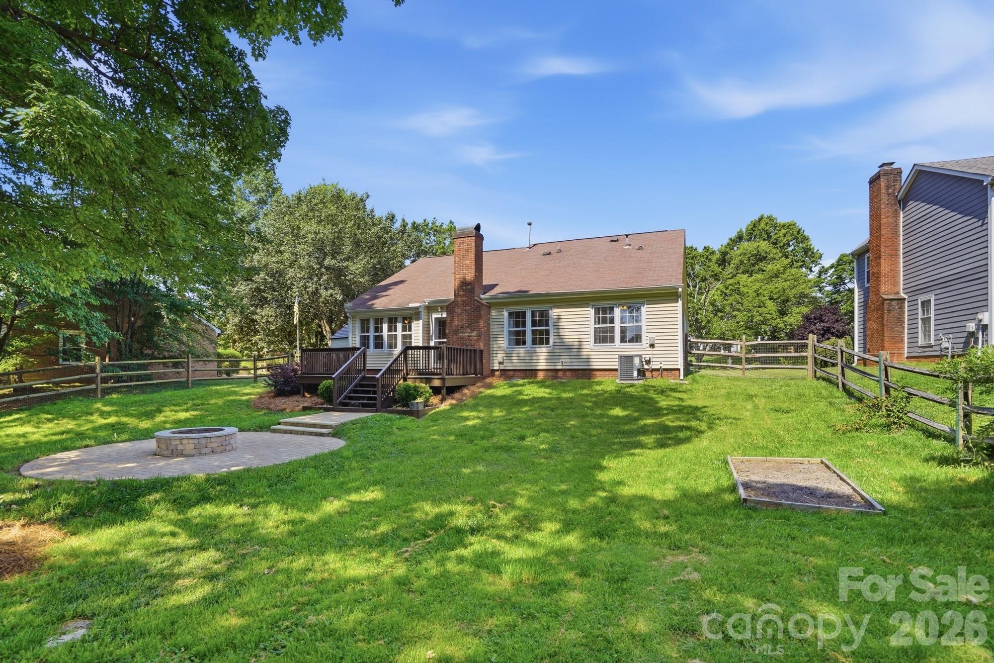 Photo 36 of 8917 Danson Drive, Charlotte, NC