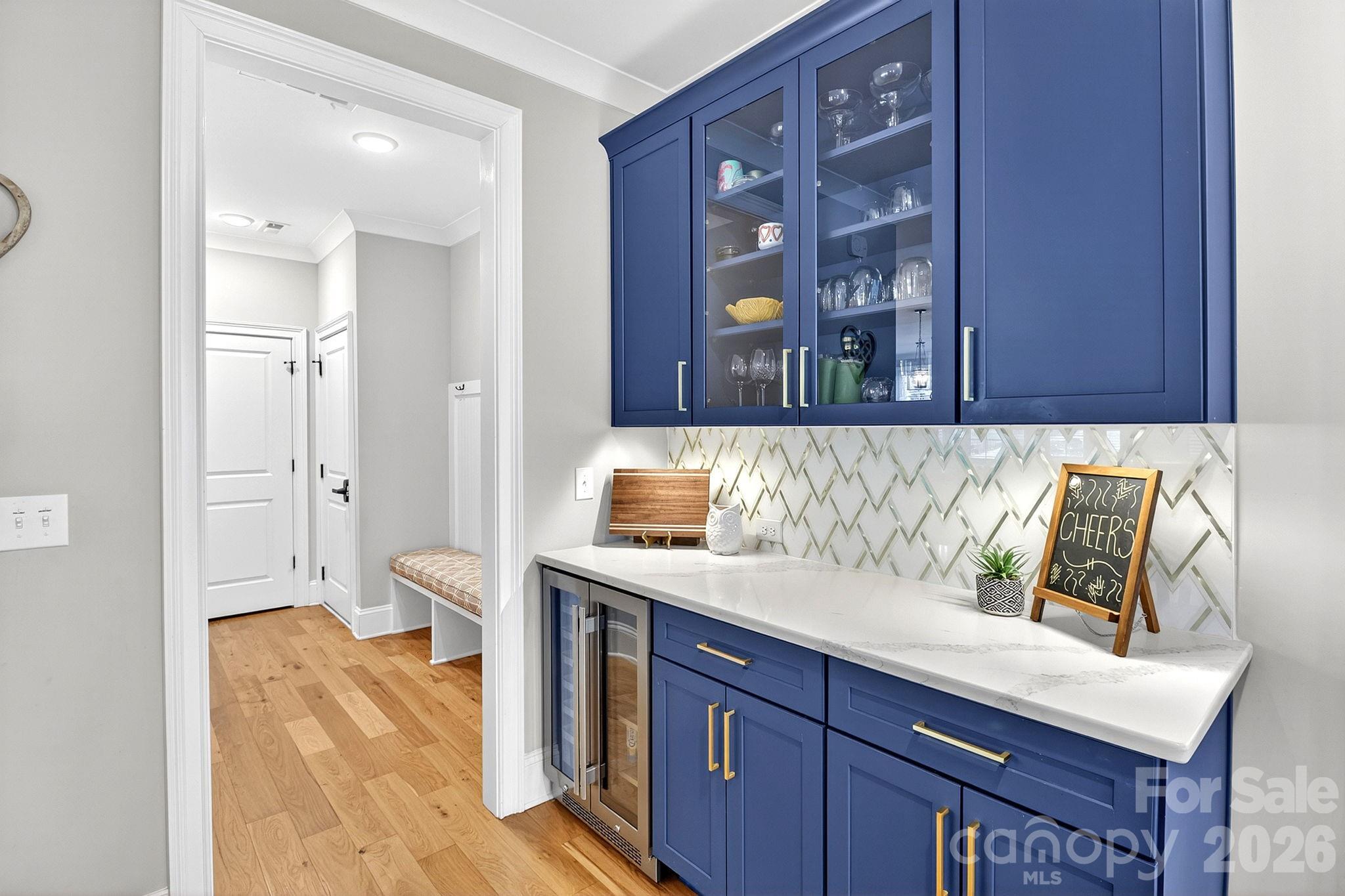 Photo 15 of 7005 Providence Lane W, Charlotte, NC