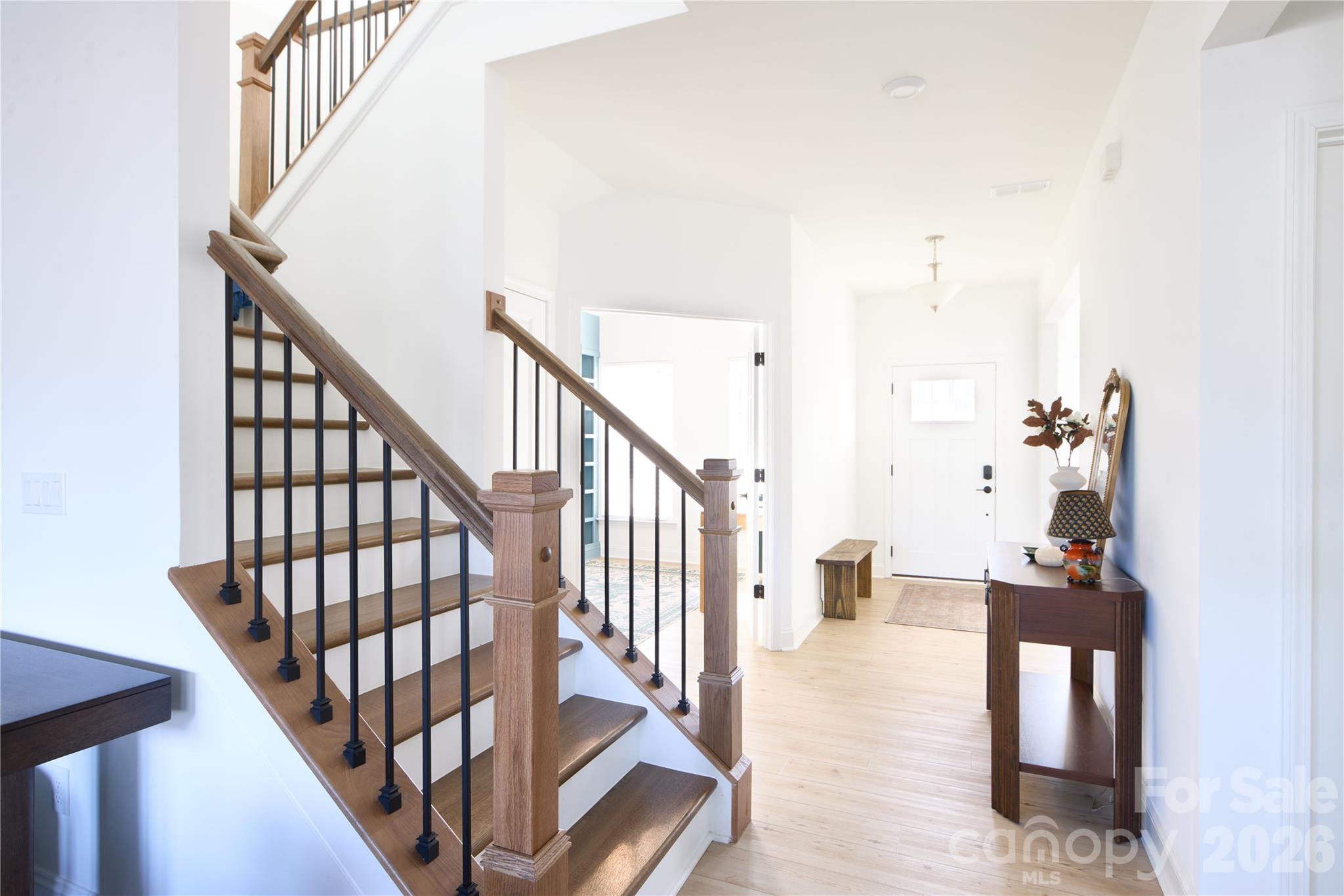 Photo 4 of 14125 Glaswick Drive, Charlotte, NC