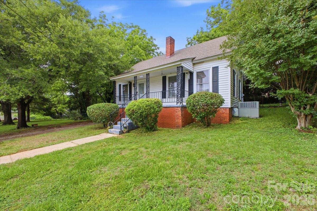 Photo 4 of 8512, 8516, 8520 Colgate Circle, Charlotte, NC