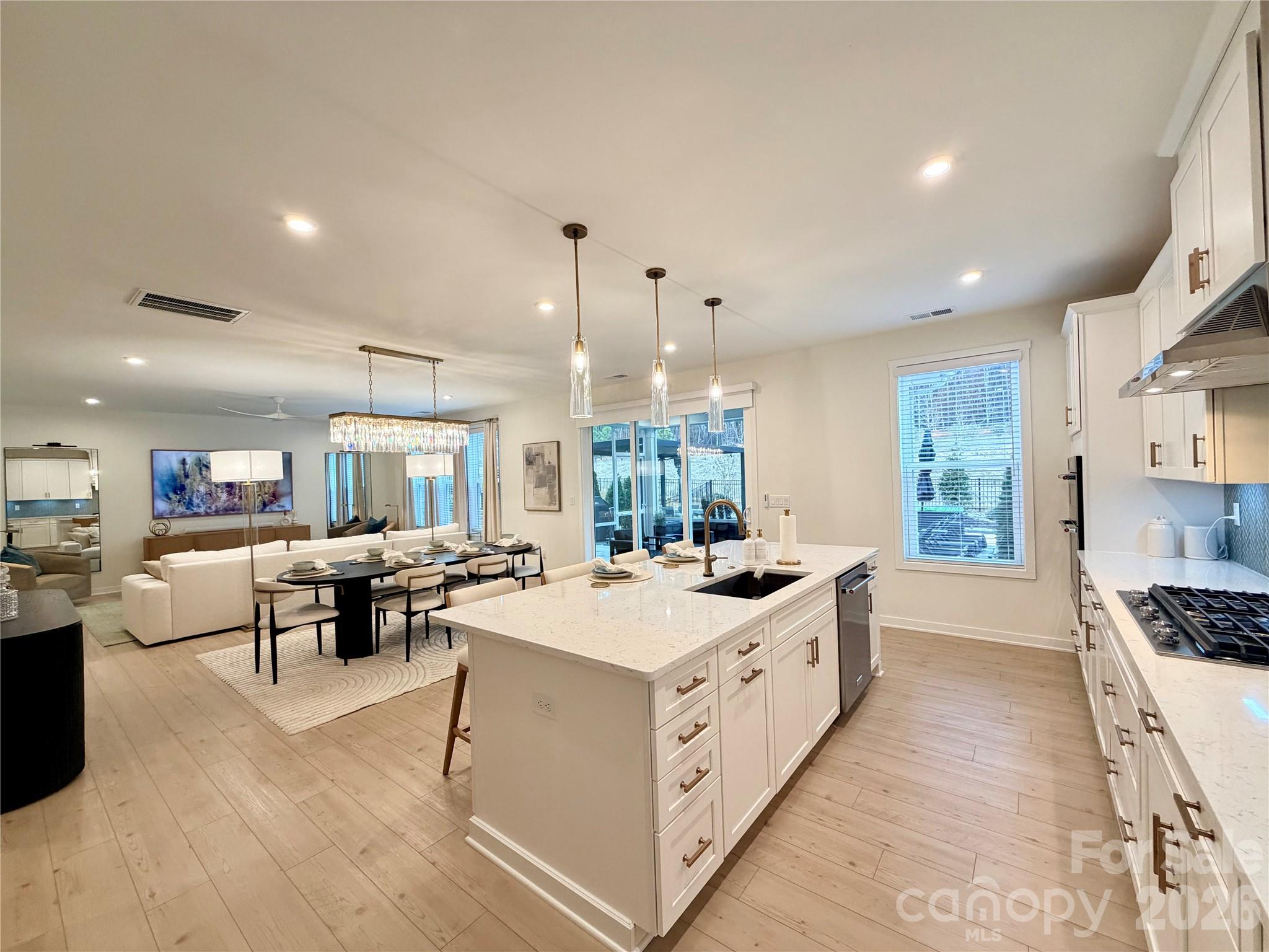 Photo 17 of 5212 Glenwalk Drive, Charlotte, NC