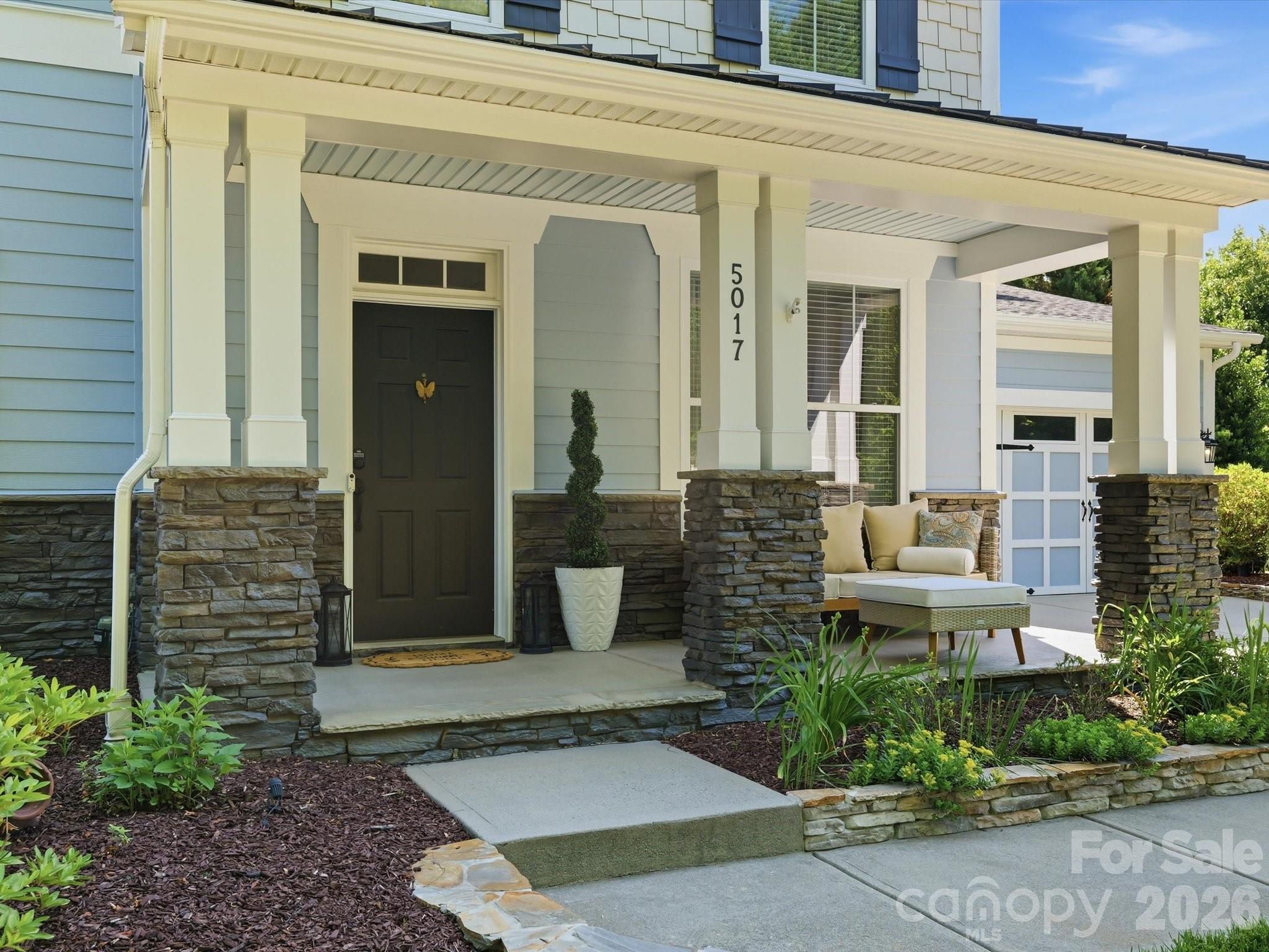 5017 Hedgebrook Lane, Waxhaw, NC - photo 2 of 49