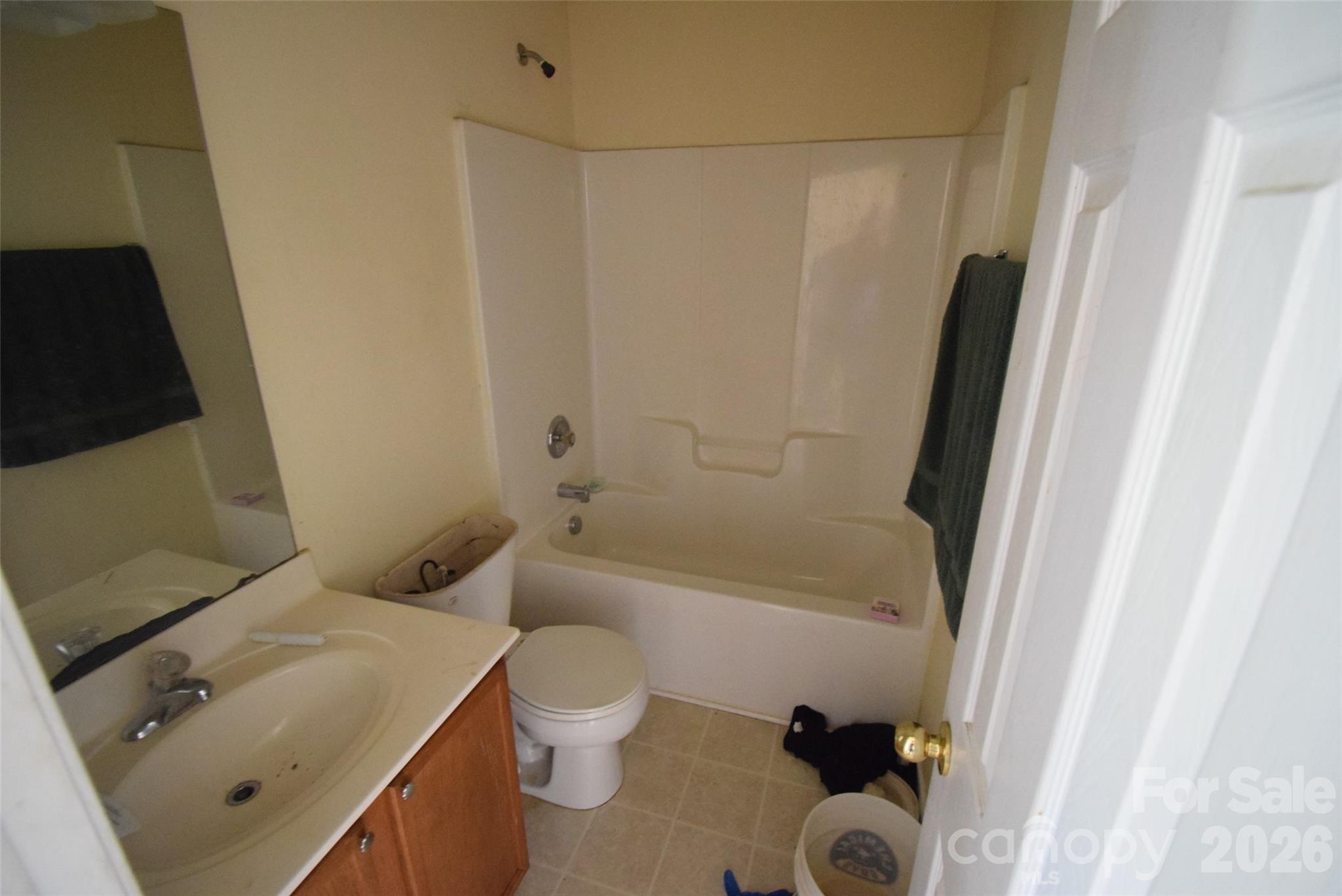 633 Overlook Road, Lowell, NC - photo 8 of 15