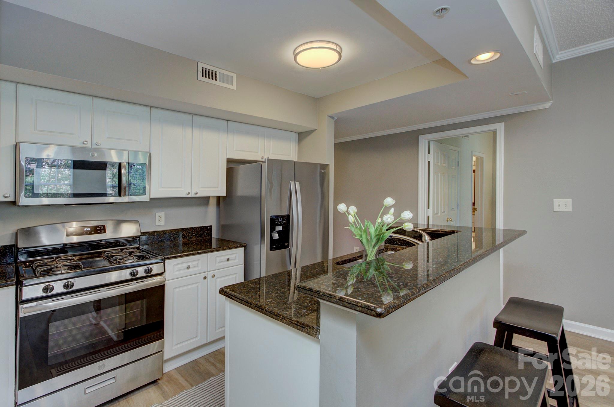 Photo 14 of 405 W 7th Street303, Charlotte, NC