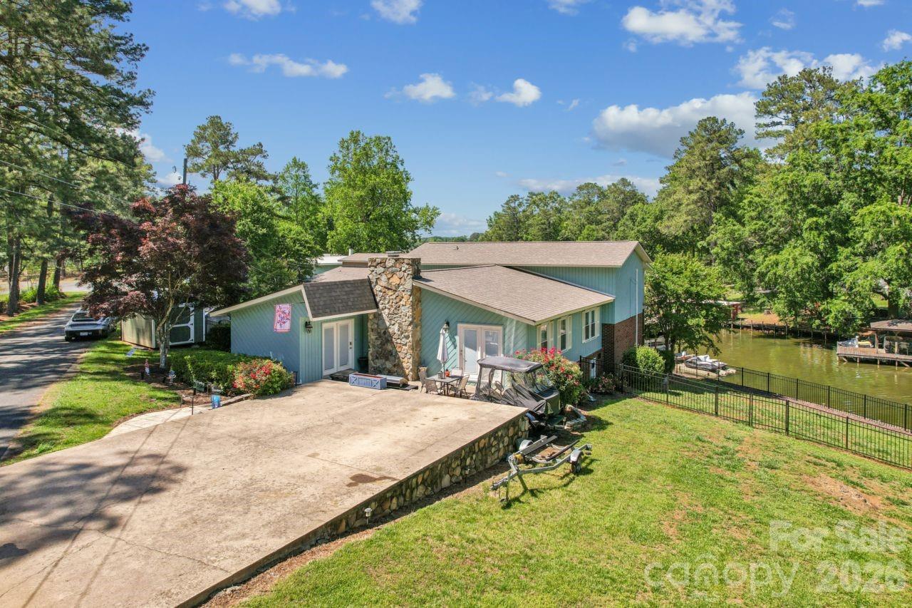 Photo 4 of 49571 Blackberry Road, Norwood, NC
