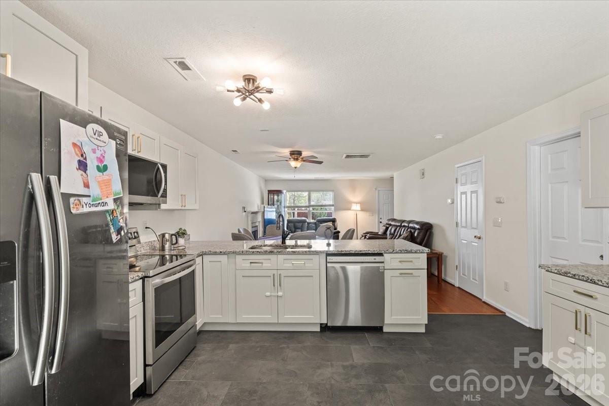 Photo 8 of 3119 Decapolis Drive, Charlotte, NC