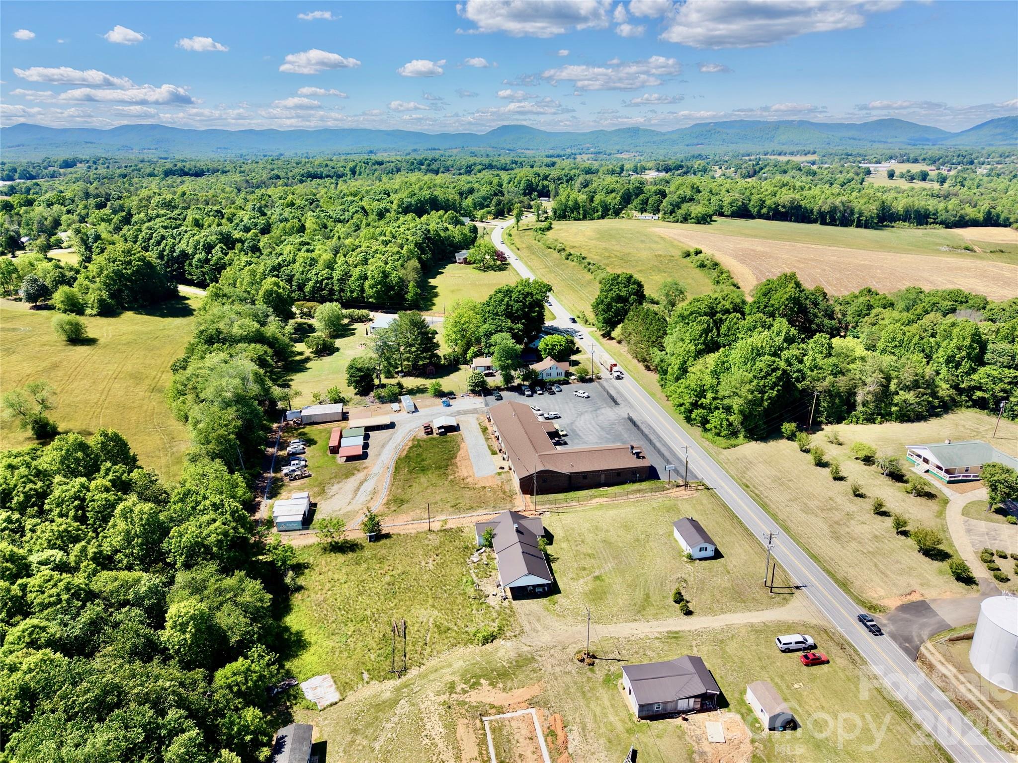 1263 NC 16 Highway N, Taylorsville, NC - photo 10 of 48