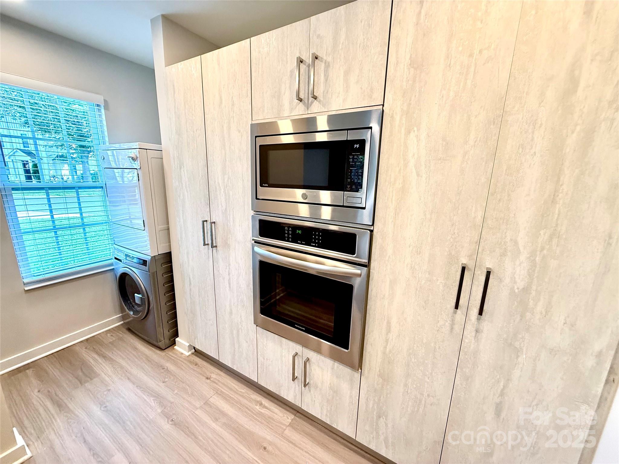 1519 Briar Creek RoadB, Charlotte, NC - photo 7 of 33