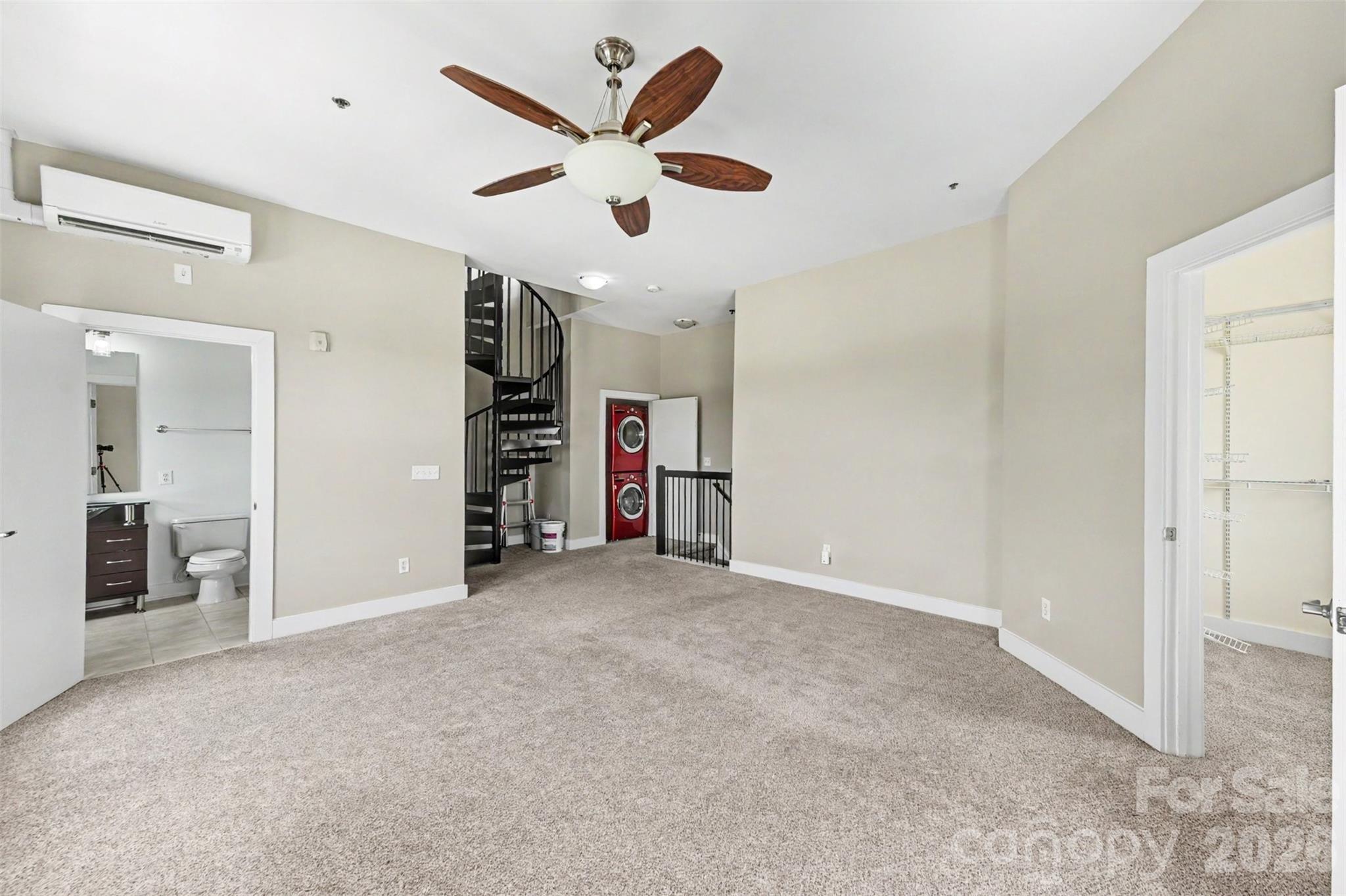 Photo 12 of 633 MCNINCH Street, Charlotte, NC