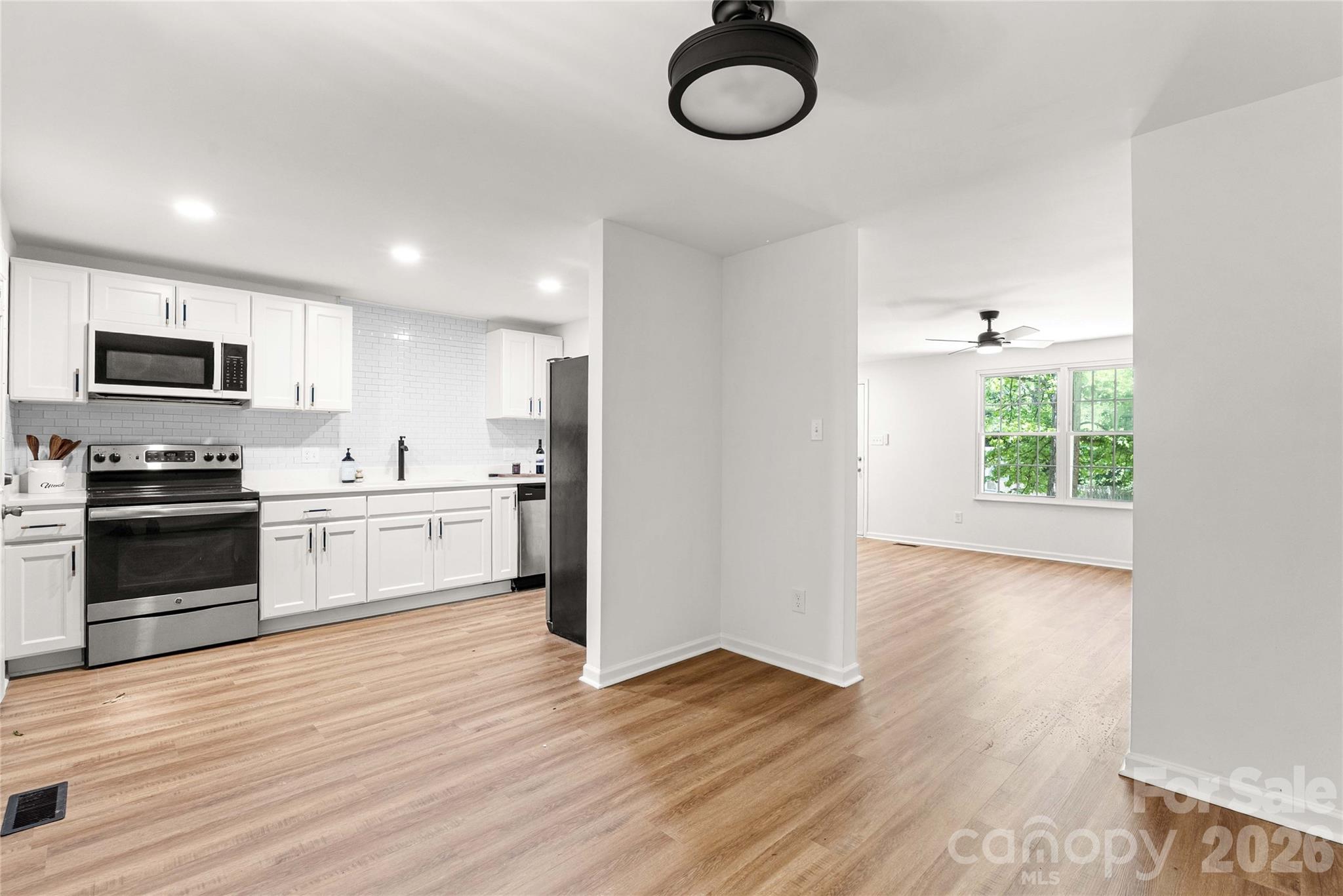 Photo 6 of 8424 Othello Place, Charlotte, NC