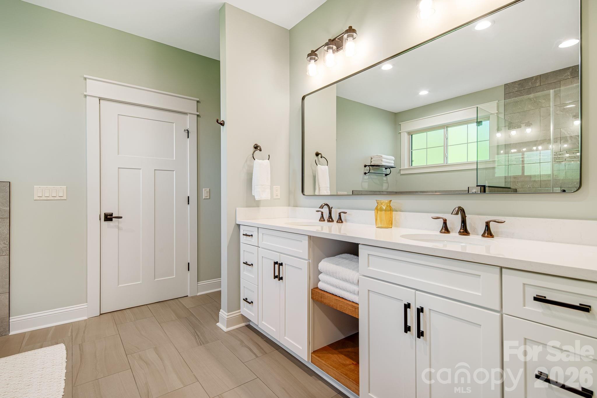 30 Shipman Parkway, Flat Rock, NC - photo 20 of 41