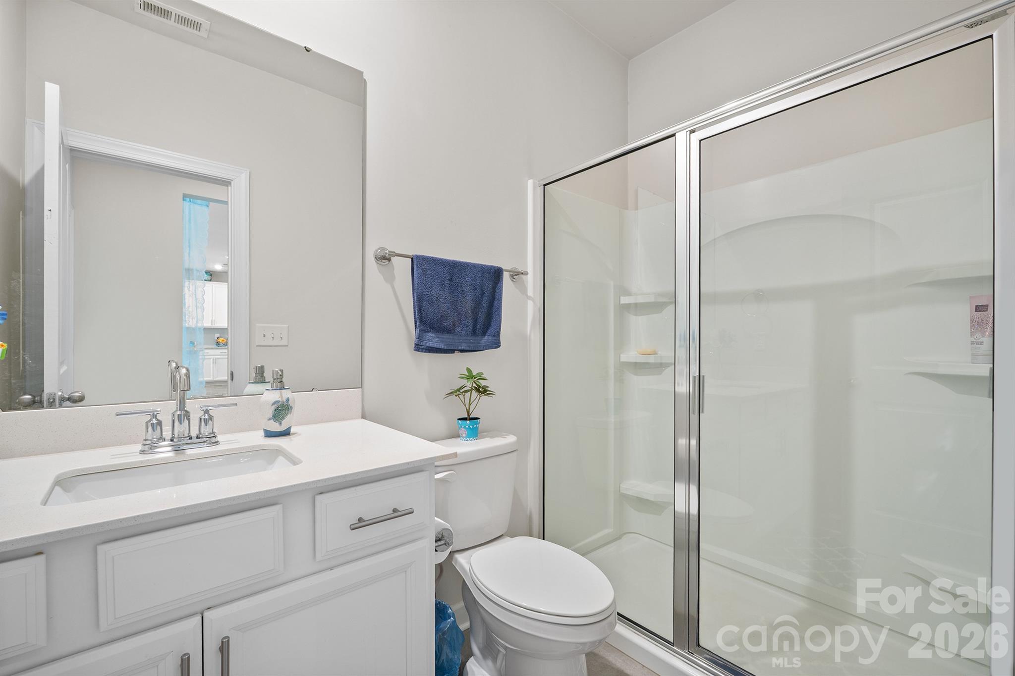 Photo 10 of 13022 KENWORTH Road, Charlotte, NC